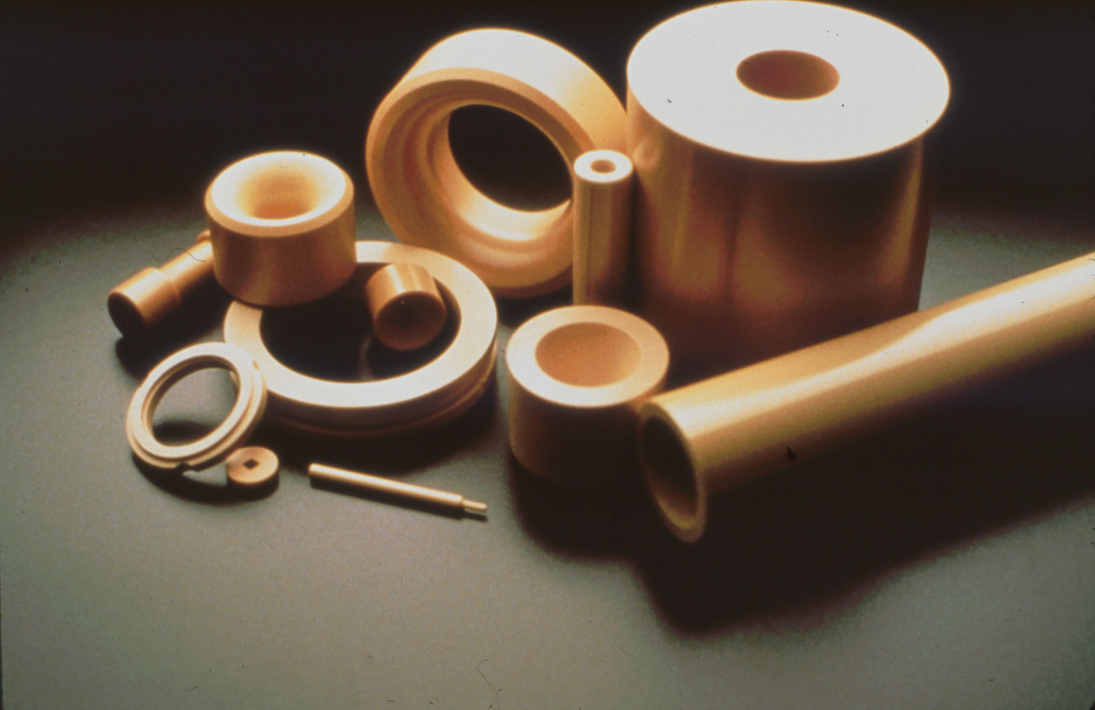 ZIRCOA GmbH - Halbzeuge - Ihr Zirkonoxid-Experte, weltweit