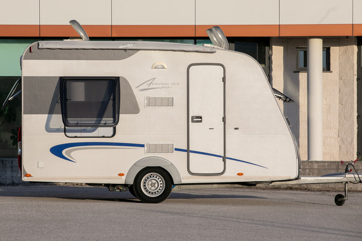 Burstner Averso Plus 410 TS - Gran Sasso Caravan