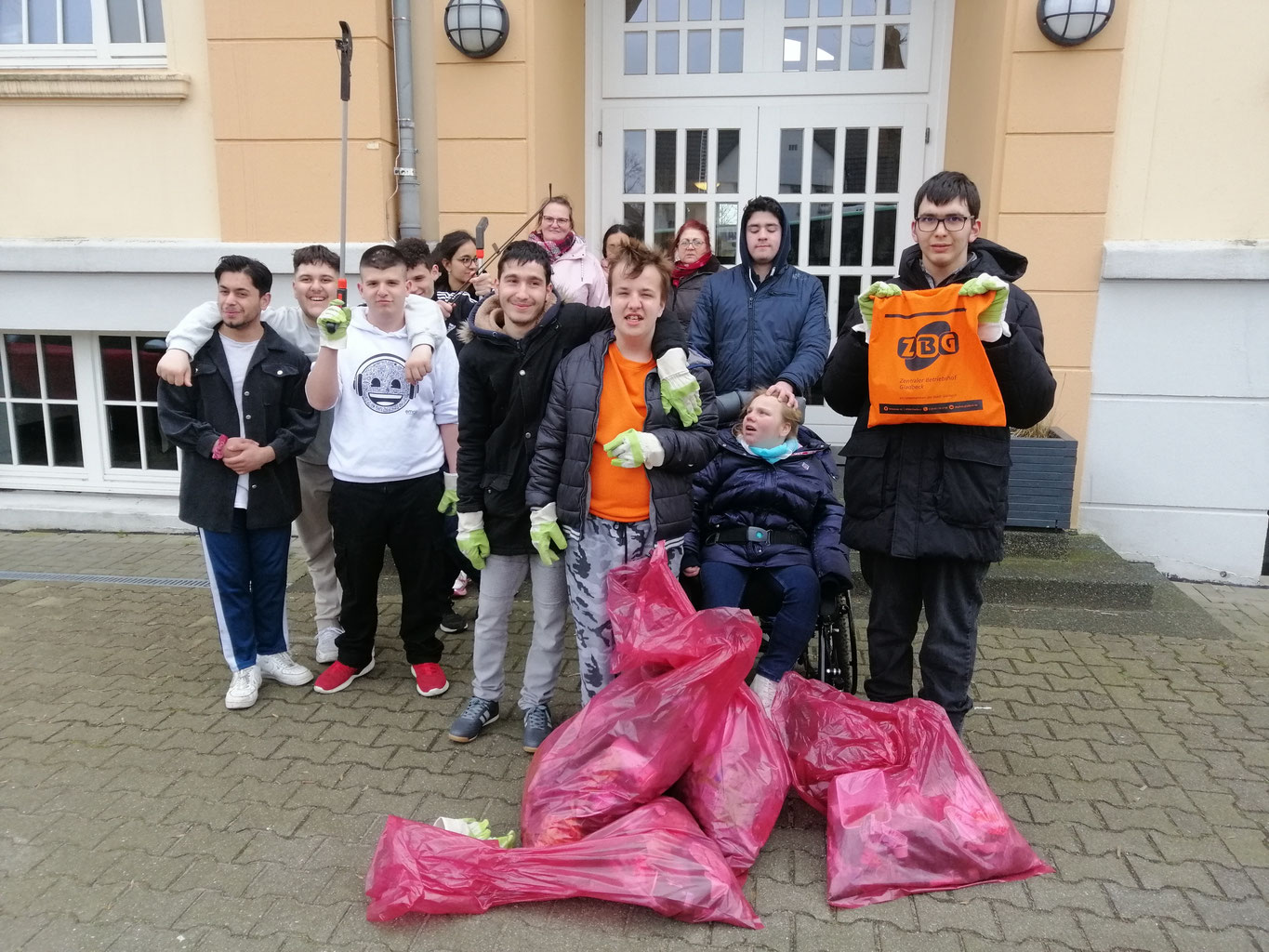 Jordan-Mai-Putzt - Jordan-Mai-Schule Gladbeck