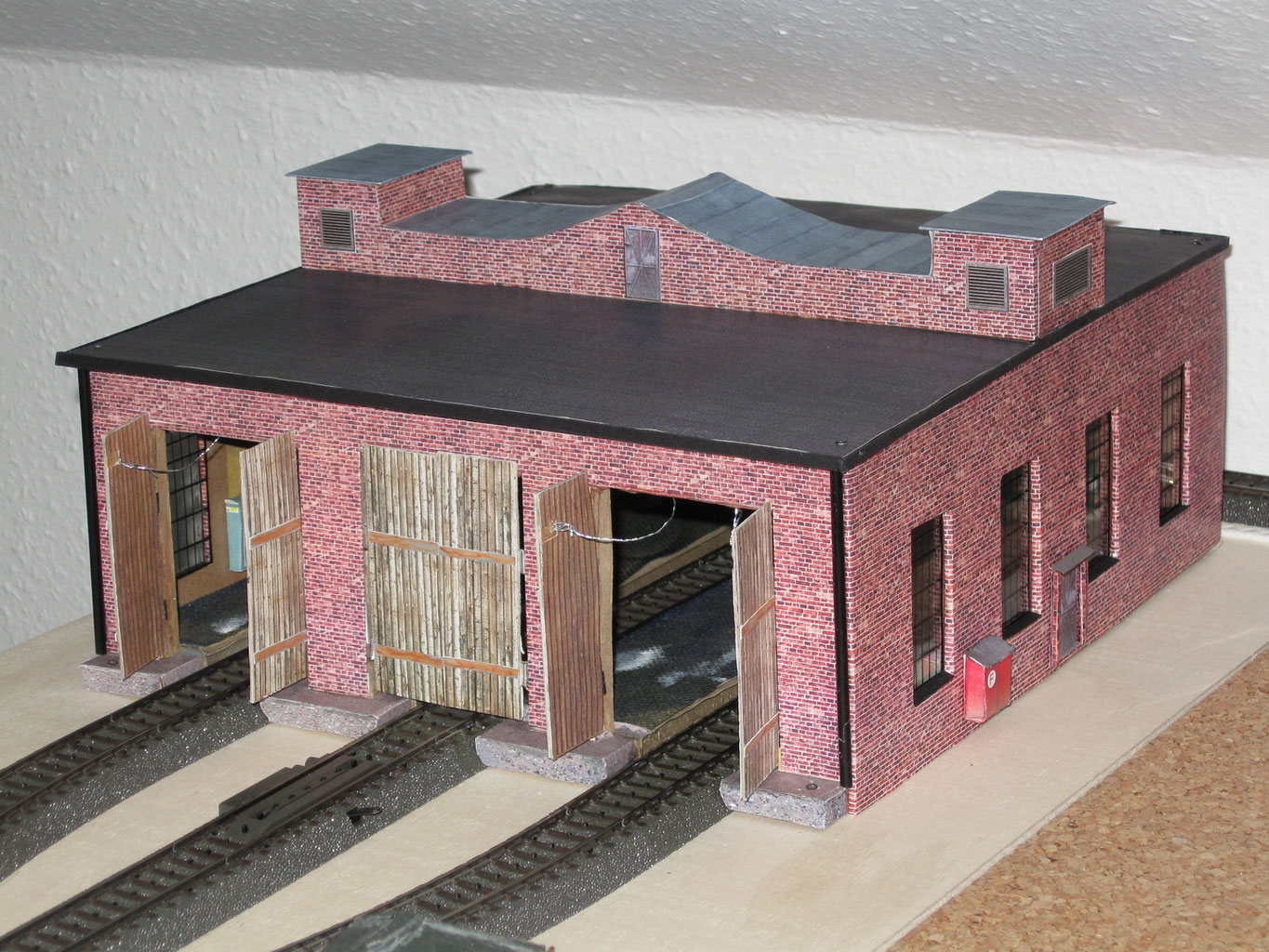 Lokschuppen - Modelleisenbahn in H0