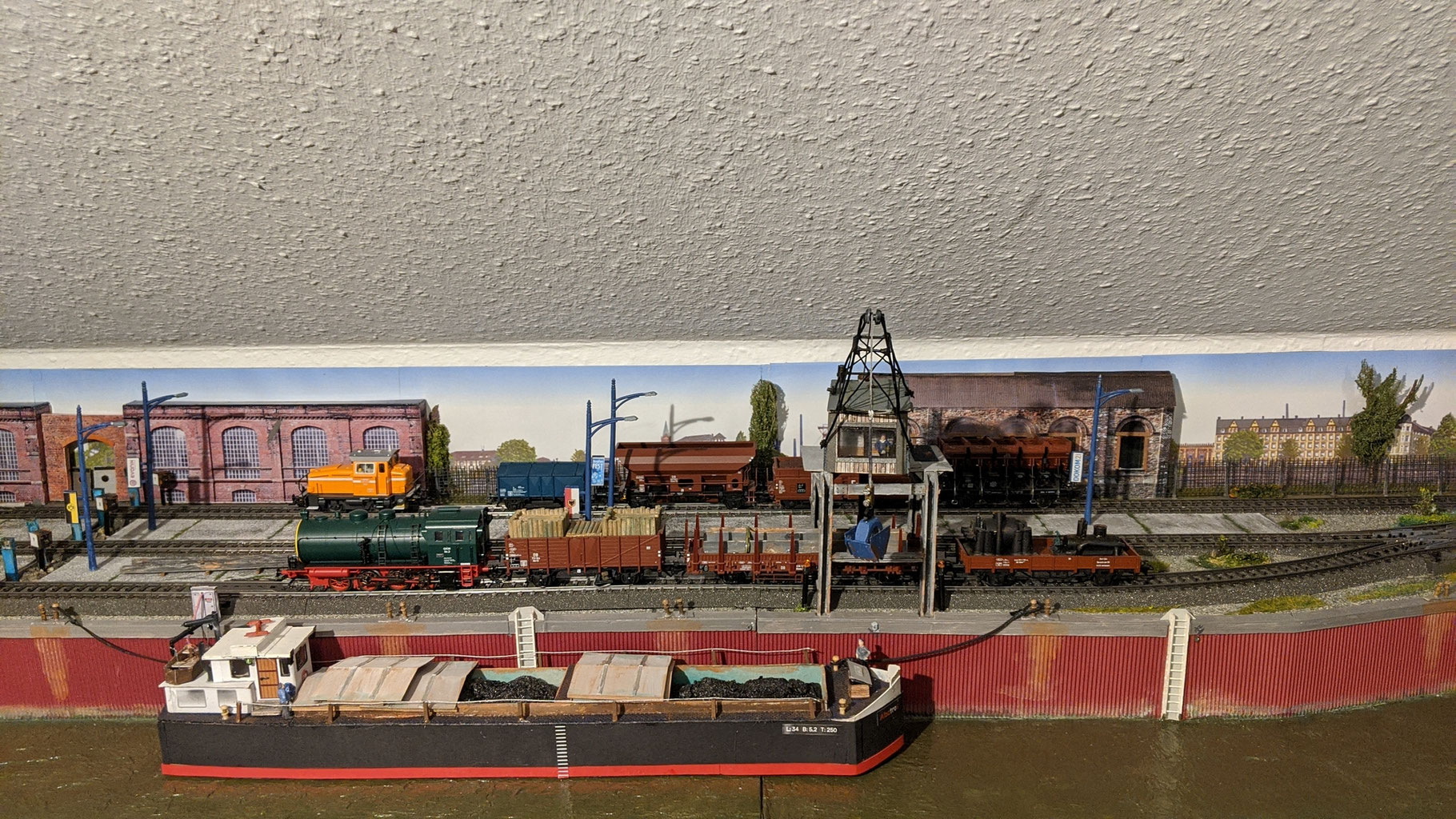 Hafenanlage - Modelleisenbahn in H0