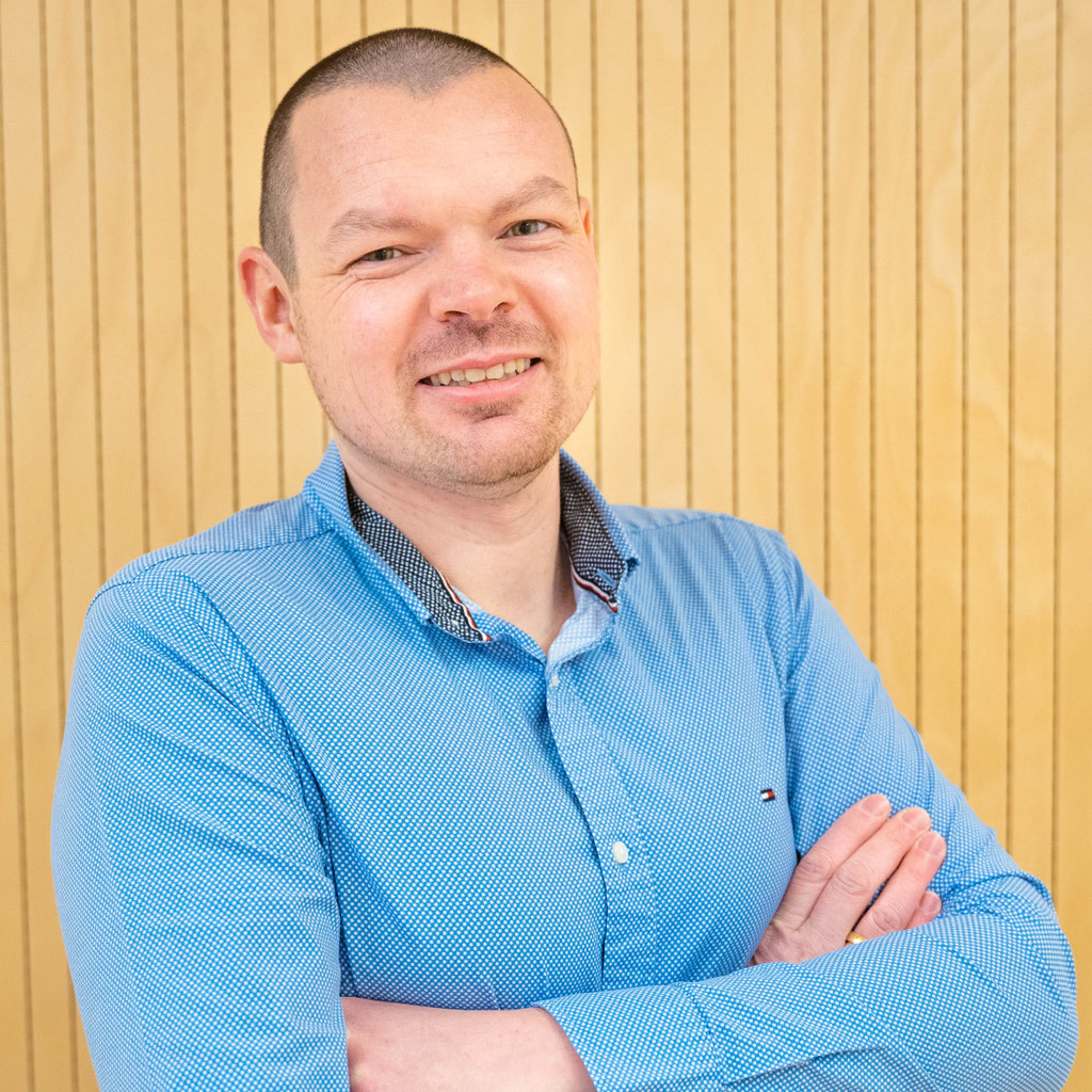 16. Christian Mair, 34 Jahre, techn. Angestellter/Geschäftsleitung ...