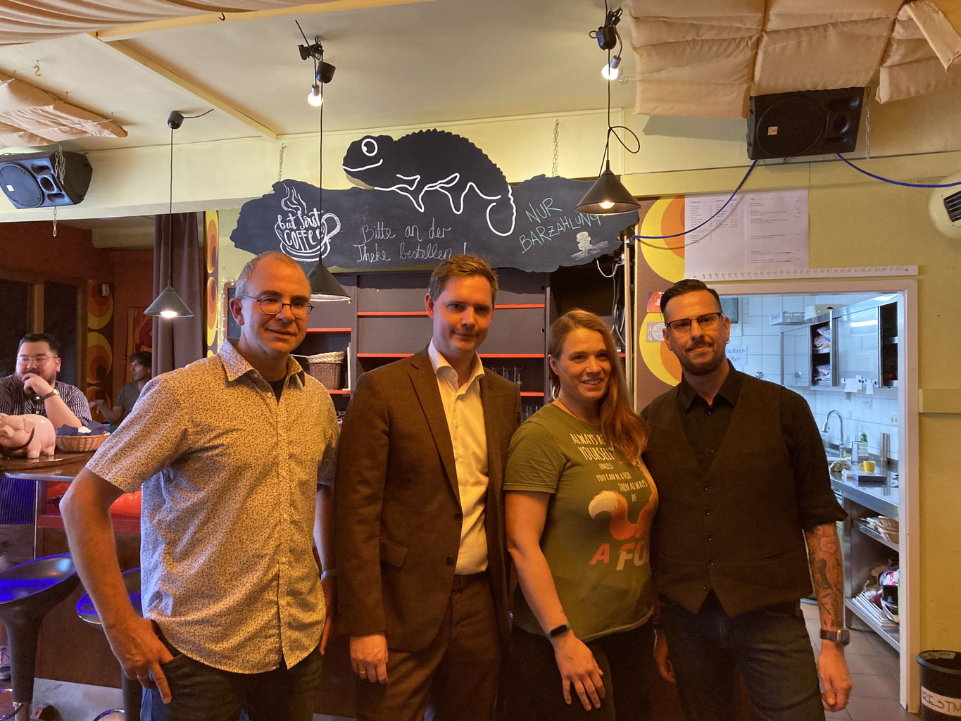 „Das ,ImmerHin‘ geht, die Freundschaften bleiben“ - Heinrichs-Verlag ...