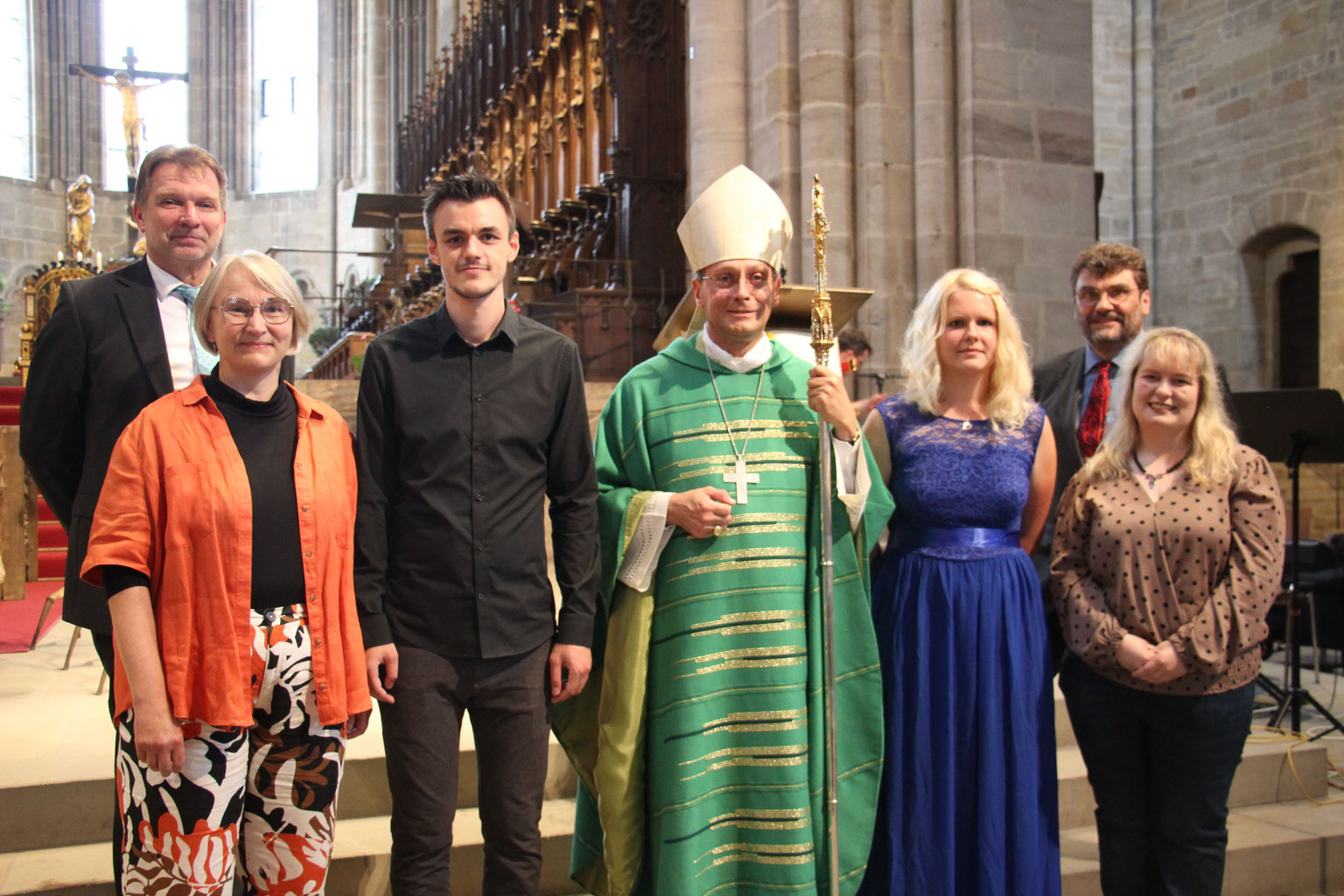 Zeichen der Hoffnung vermitteln - Heinrichs-Verlag Bamberg