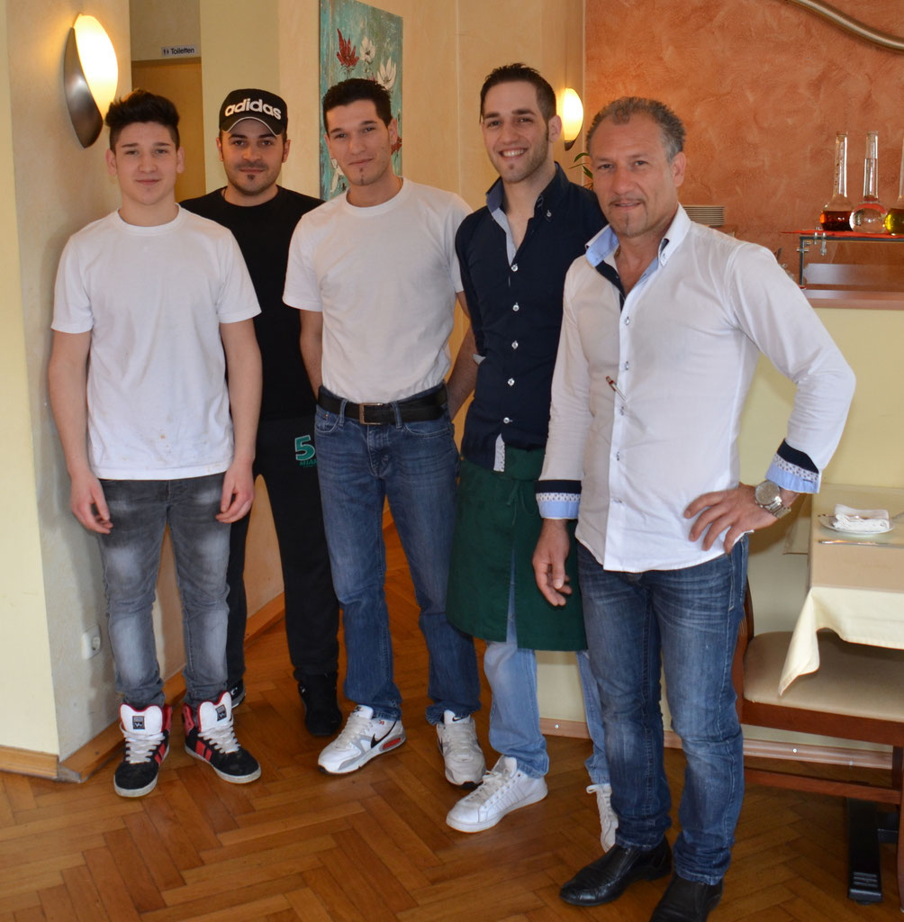 Team & Kontakt - Da Angelo - Familie Sambito