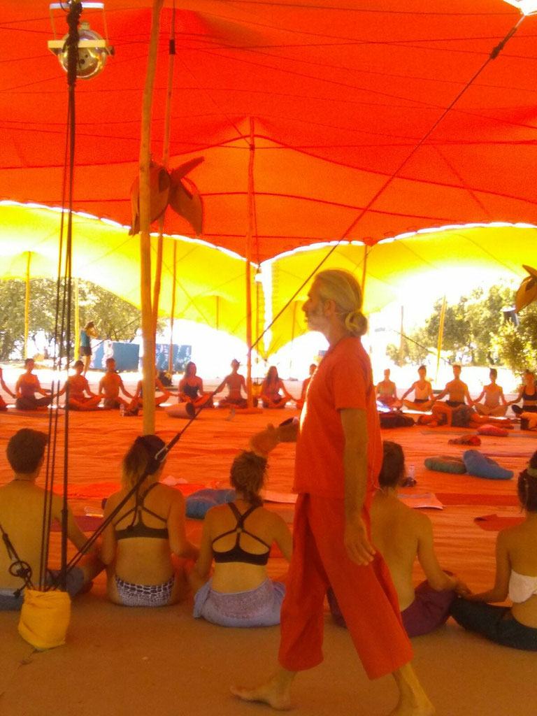 The way to achieve awareness and well-being in your life - Ishana Yoga