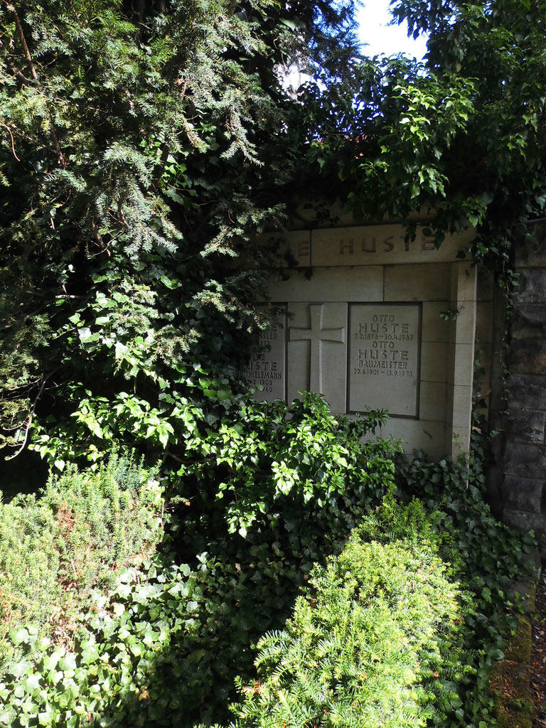 Innerer Plauenscher Friedhof - Lokalgeschichte weiter schreiben.