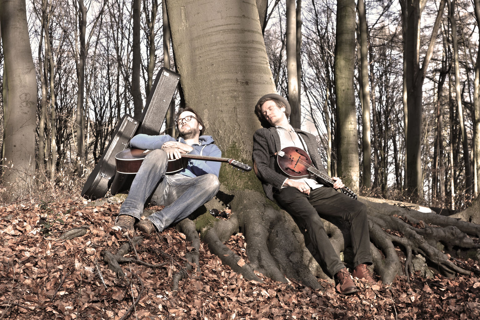 About Dingleberry Farm - Dingleberry Farm (folk music duo)