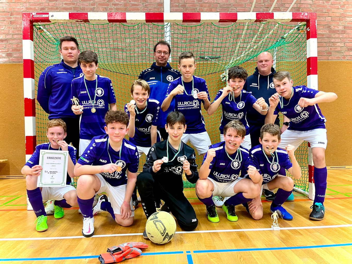 D1 gewinnt Hallenturnier des JFV Neuseenland in Leipzig - TuS Weinböhla ...