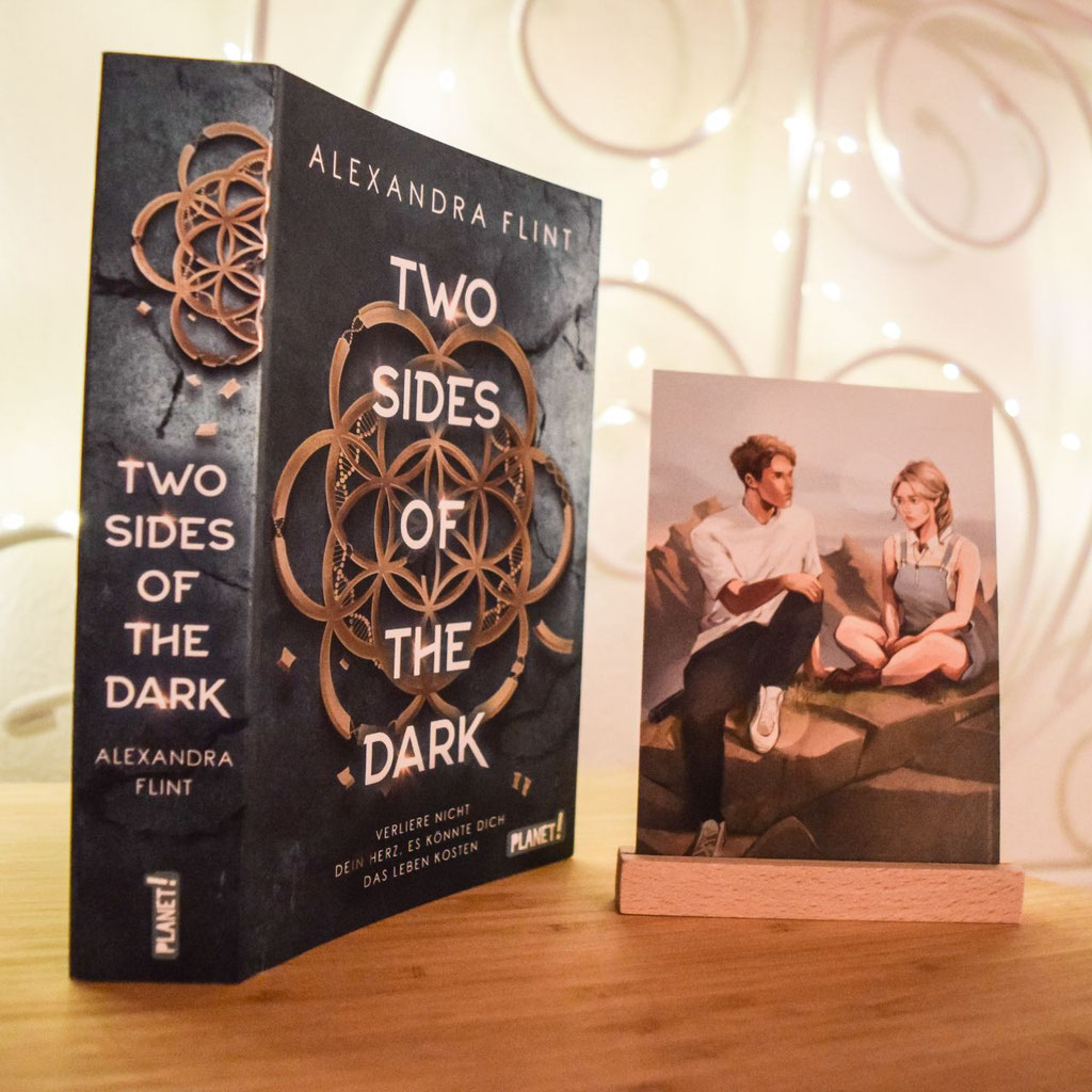 Two Sides of the Dark - Alexandra Flint - bookfan-98s Webseite!