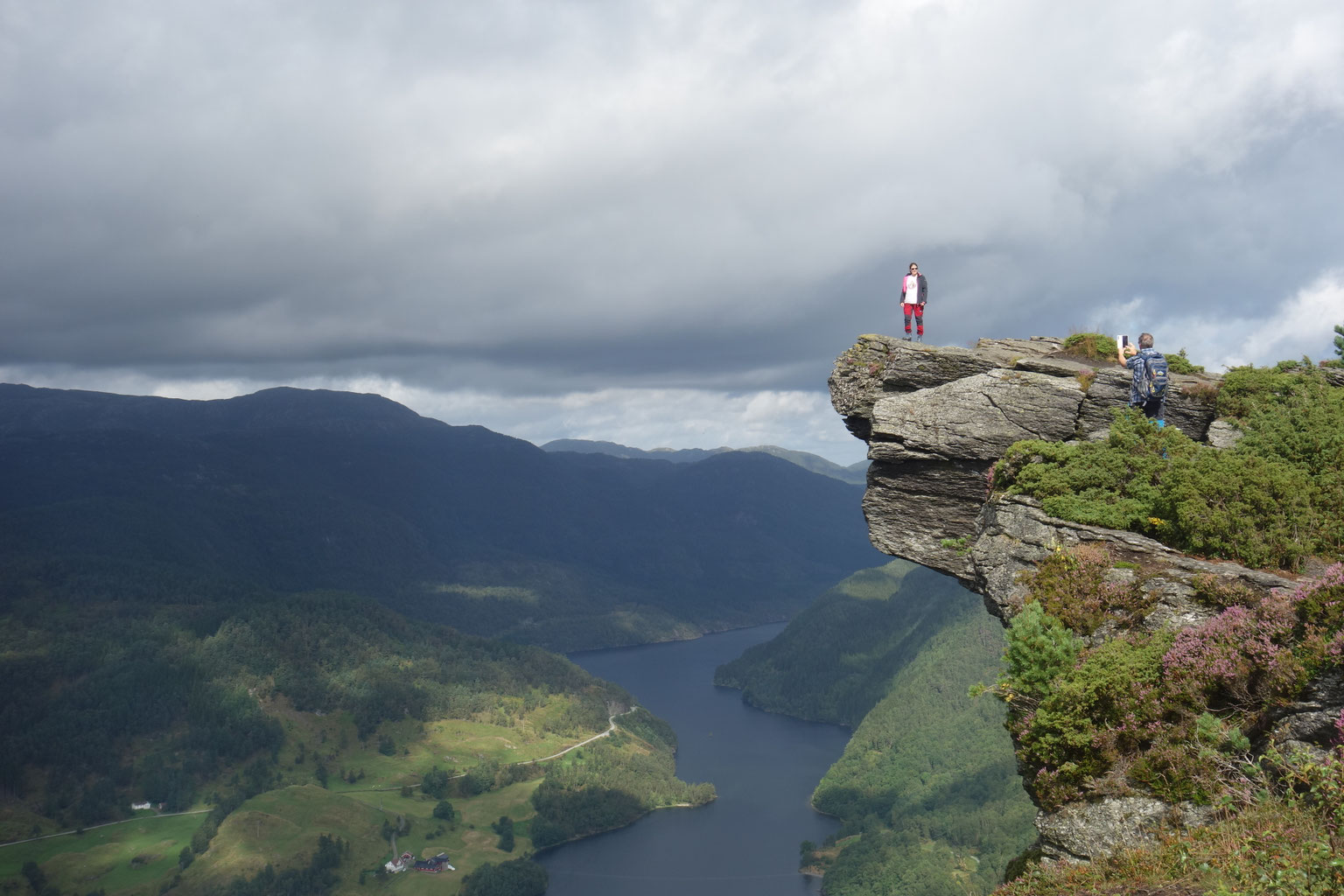 Himakana - kleine Trolltunga, Leuchtturm und Stavanger - Uwe´s Wanderseite