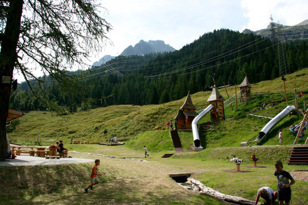 NUOVO PARCO GIOCHI COMUNE DI BEDRETTO A CIOSS PRATO - ciossprato pagina ...