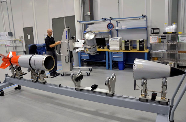 Fotos von der B61-12, Prototyp. November 2016. - buechel ...