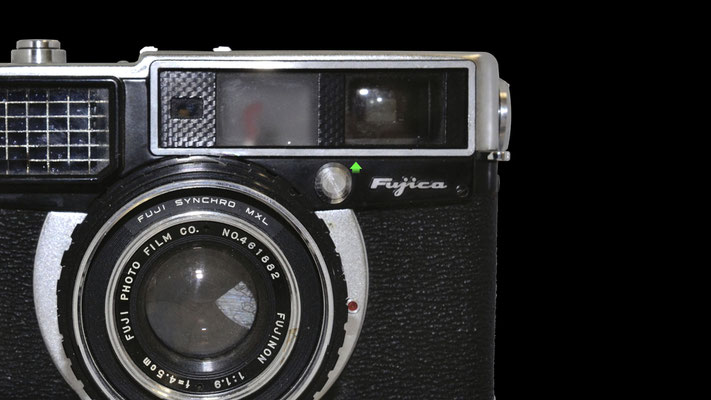 FUJICA 35 EE - マニュアルカメラ・レンズの操作はなかなか興味深い FUJICA 35 EE - マニュアルカメラ・レンズの操作はなかなか興味深い