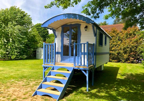 Roulotte en bois - Roulotte bois - Tiny house - Maison nomade