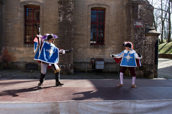 L'escrime artistique et de Spectacle - Pondi escrime club de sabre ...