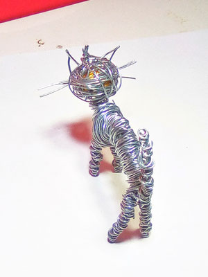 Wire Objects - swisstrailbell® meets bicycle chain art