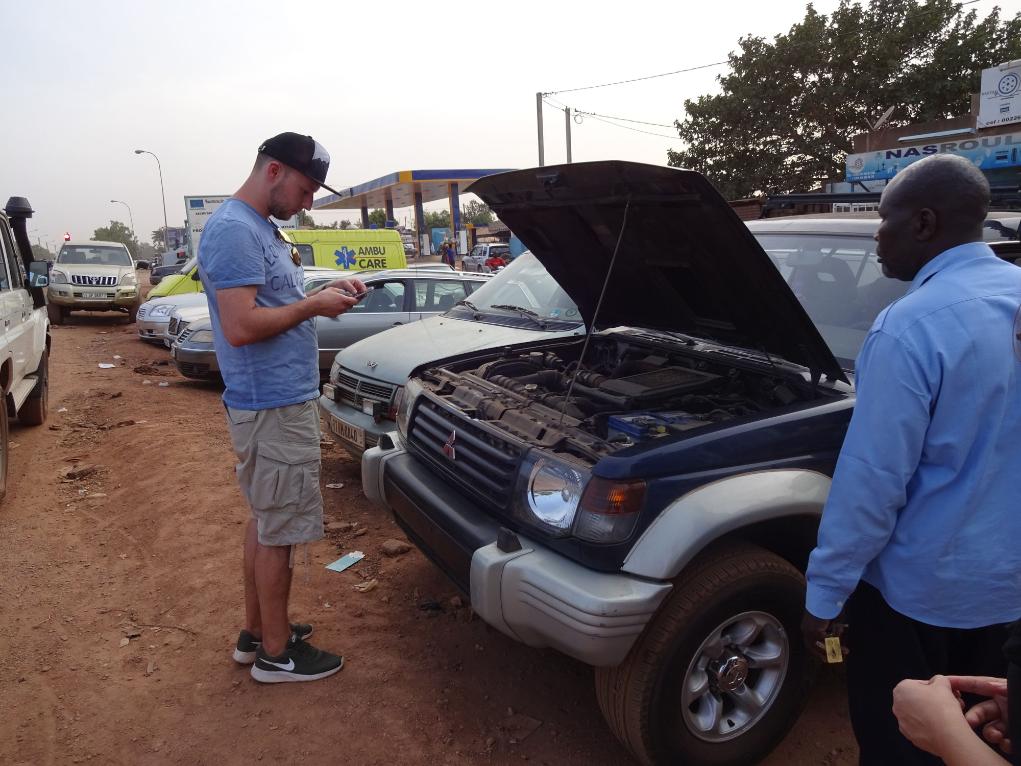 First Lesson: How to buy a car in Burkina - ourearthrockss Webseite!