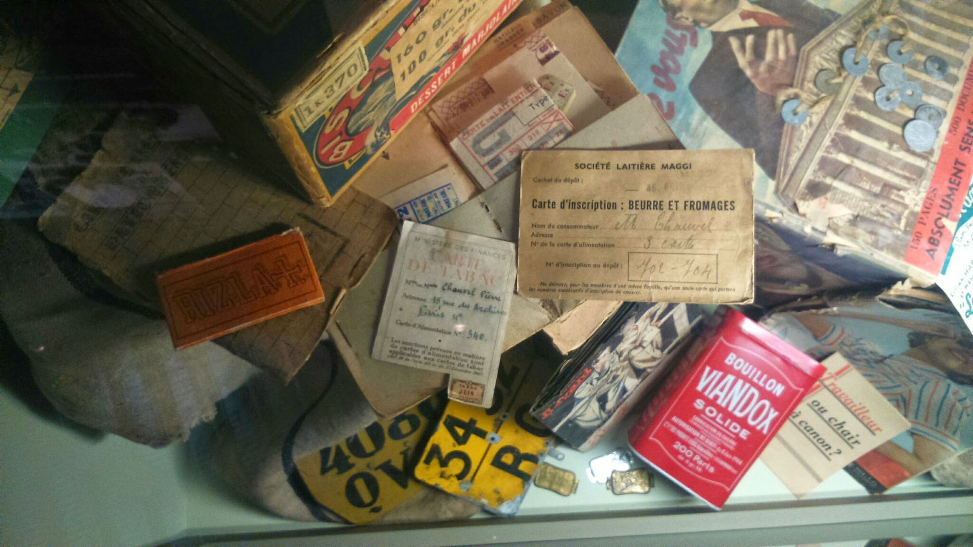 Reproduction de papiers Français WW2 - Faussaires sous l'occupation