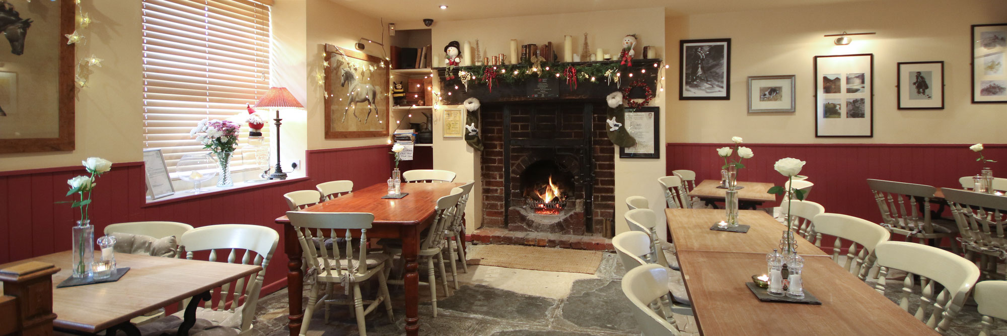 Home - The Bee Inn Eglwysbach