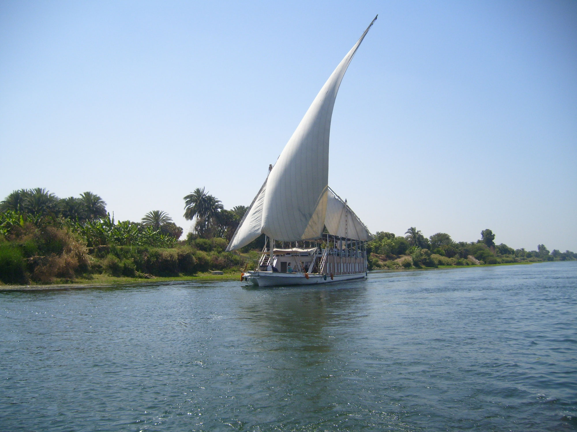 Nile sailing cruise on dahabiya, dahabeya, dahabieh in Egypt ...