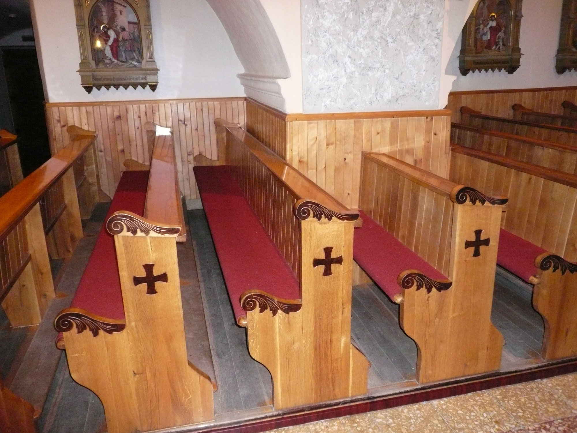 Dutch - Church pew seats heating