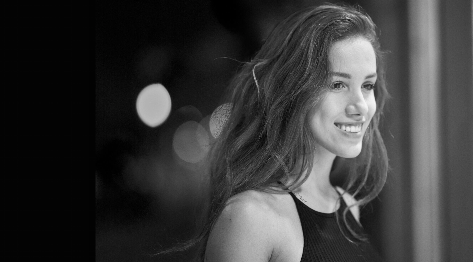 Home - Alma Naidu | Sängerin