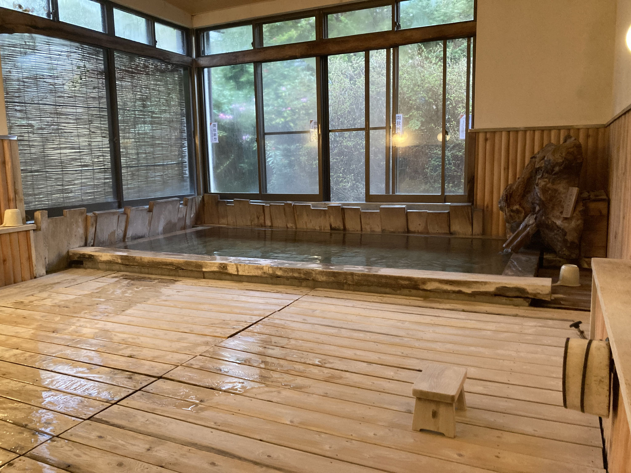 安曇野市 日帰り温泉 檜湯の宿 松伯【公式】燕岳・常念岳・蝶ヶ岳へ登山の方が集まる宿 上高地 穂高温泉郷 - 【公式】檜湯の宿 松伯 燕岳 ...