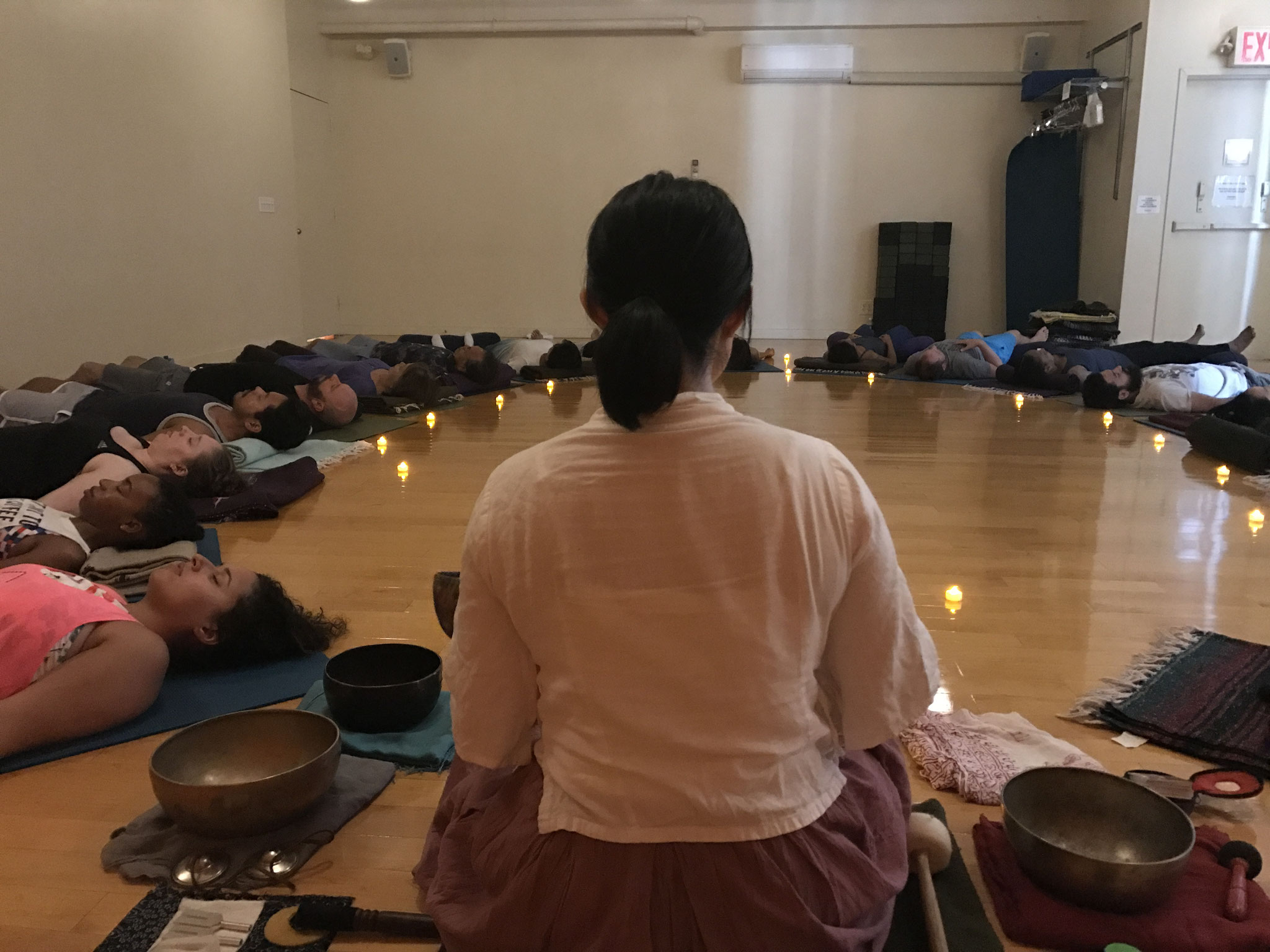 Mei Kei Maggie Hui - Aerial Yoga / Circus / NYC