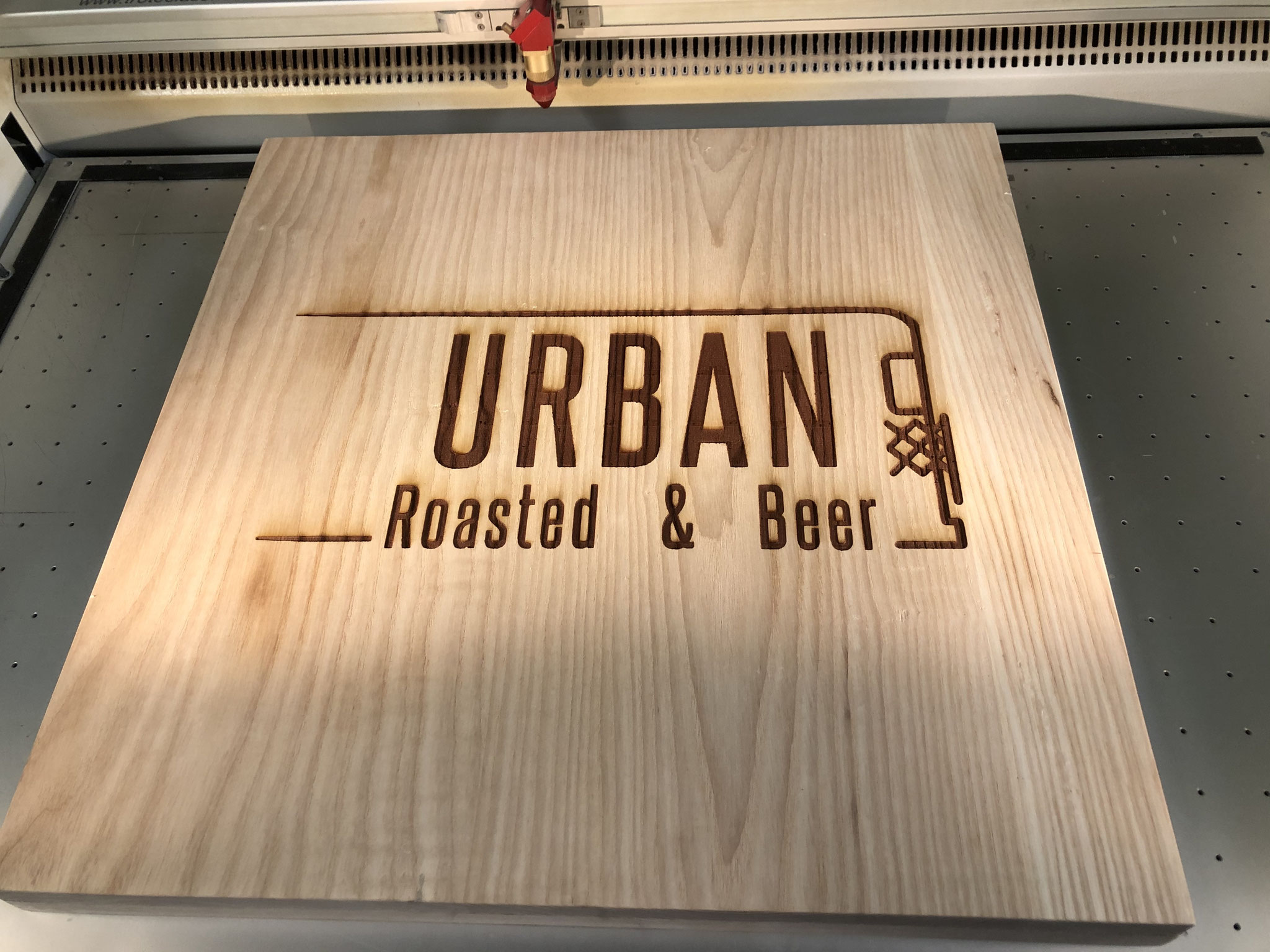 Grabado laser en madera, xilografia, grabado laser sobre madera, corte ...