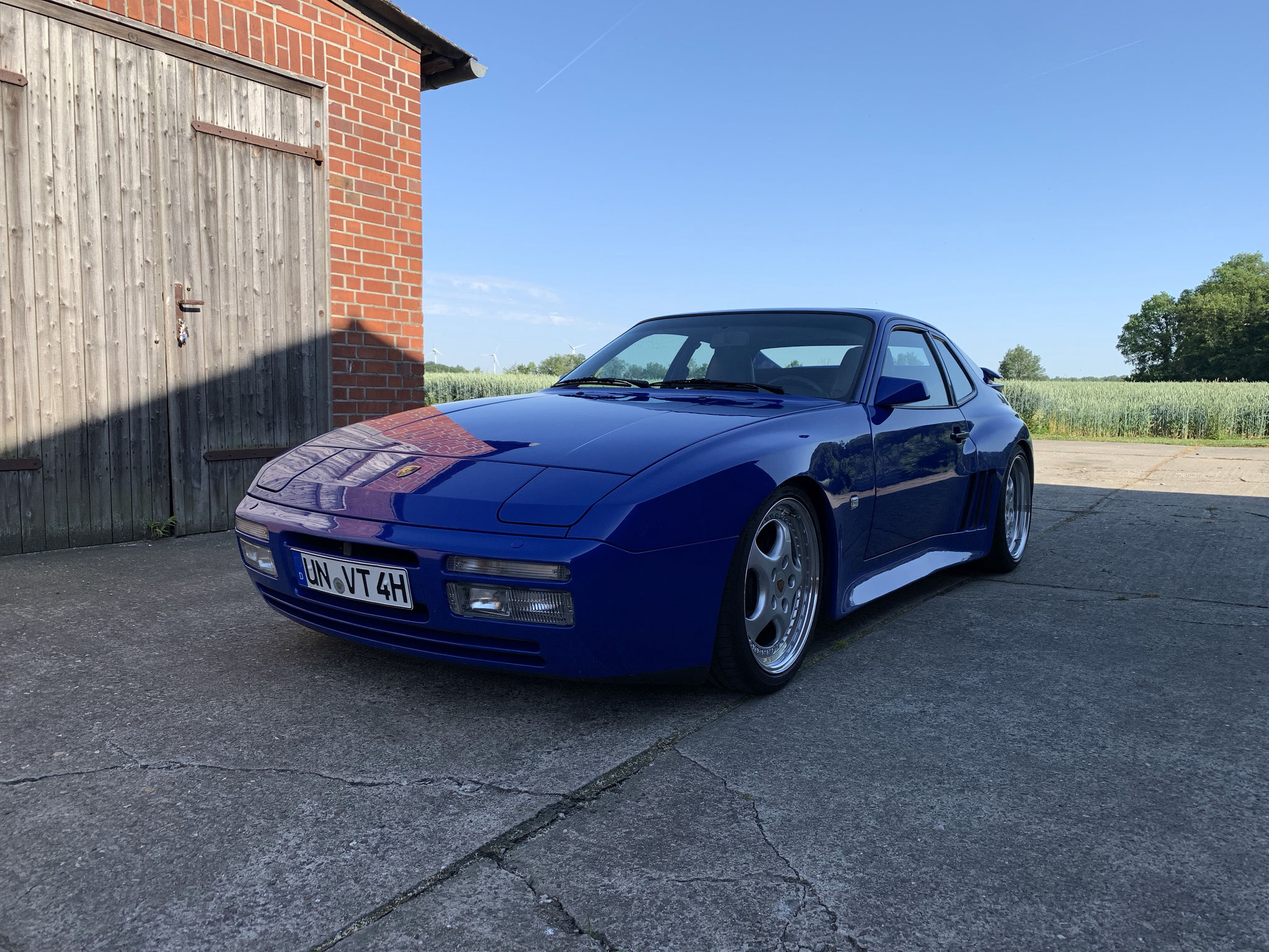 Bilder - Porsche 944 Turbo Strosek