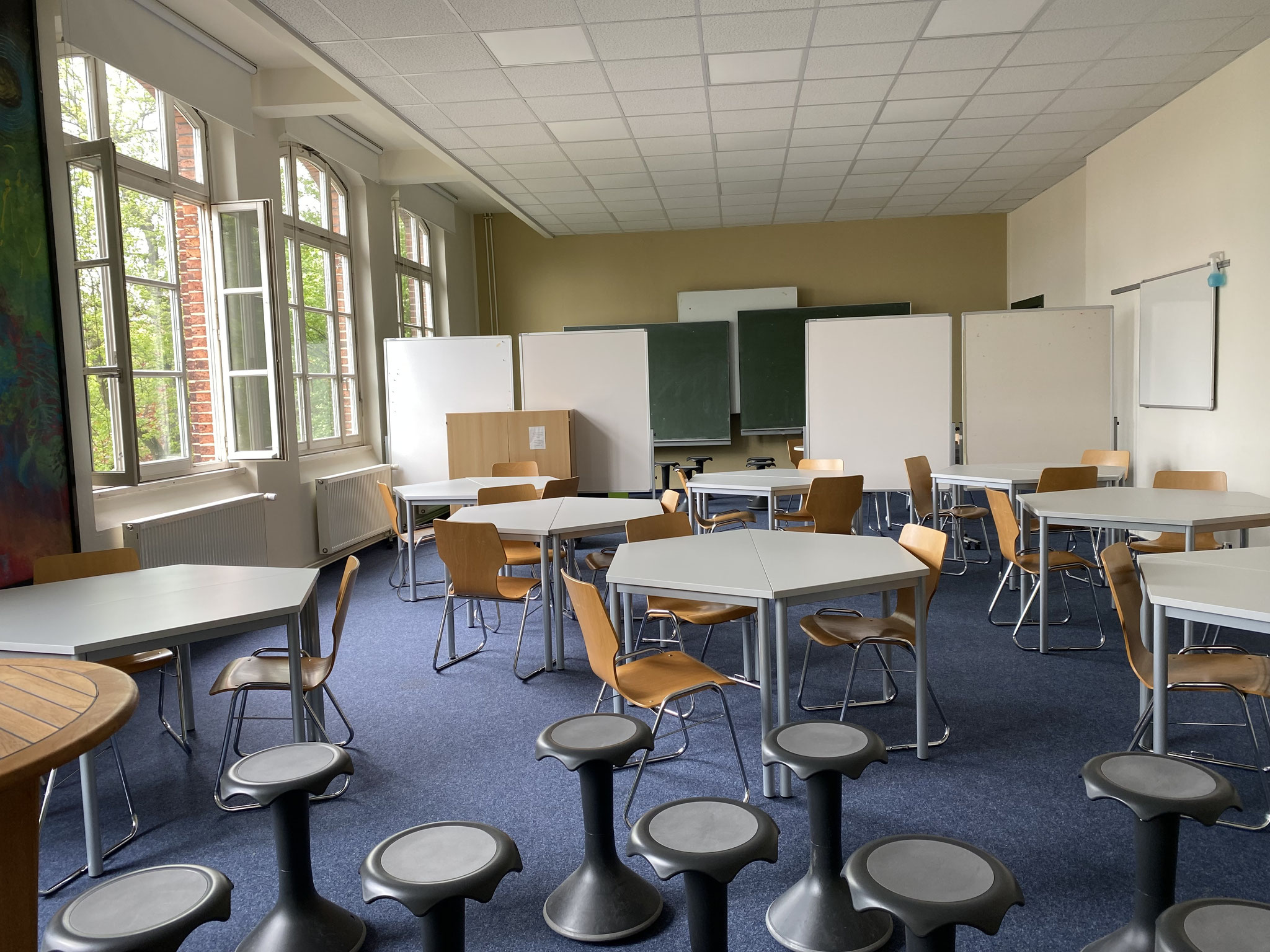 Didaktik - Technik - Raum II - Reaktionen - M. Schöngarth