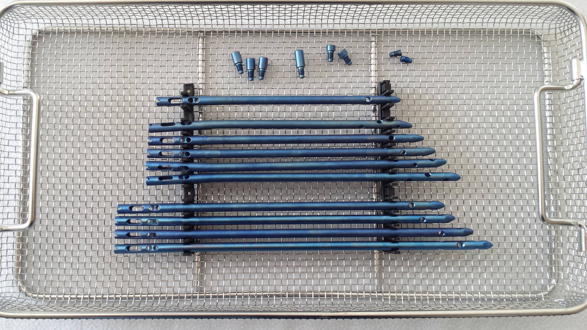 SYNTHES UFN / CFN Unreamed Cannulated Femoral Nail Instruments and ...