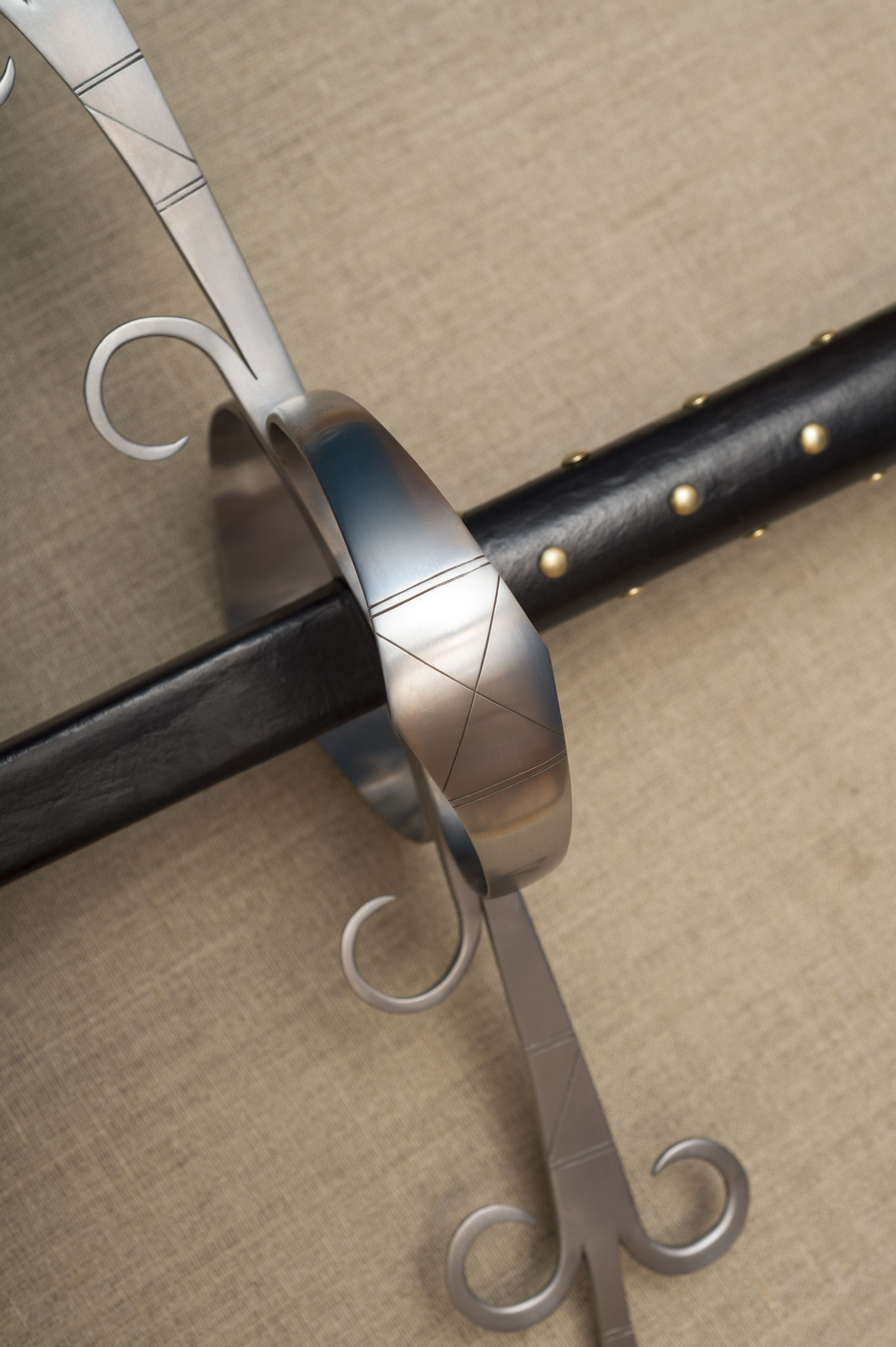 •Reproduction d'une grande épée à deux mains/zweihander, flamberge d ...