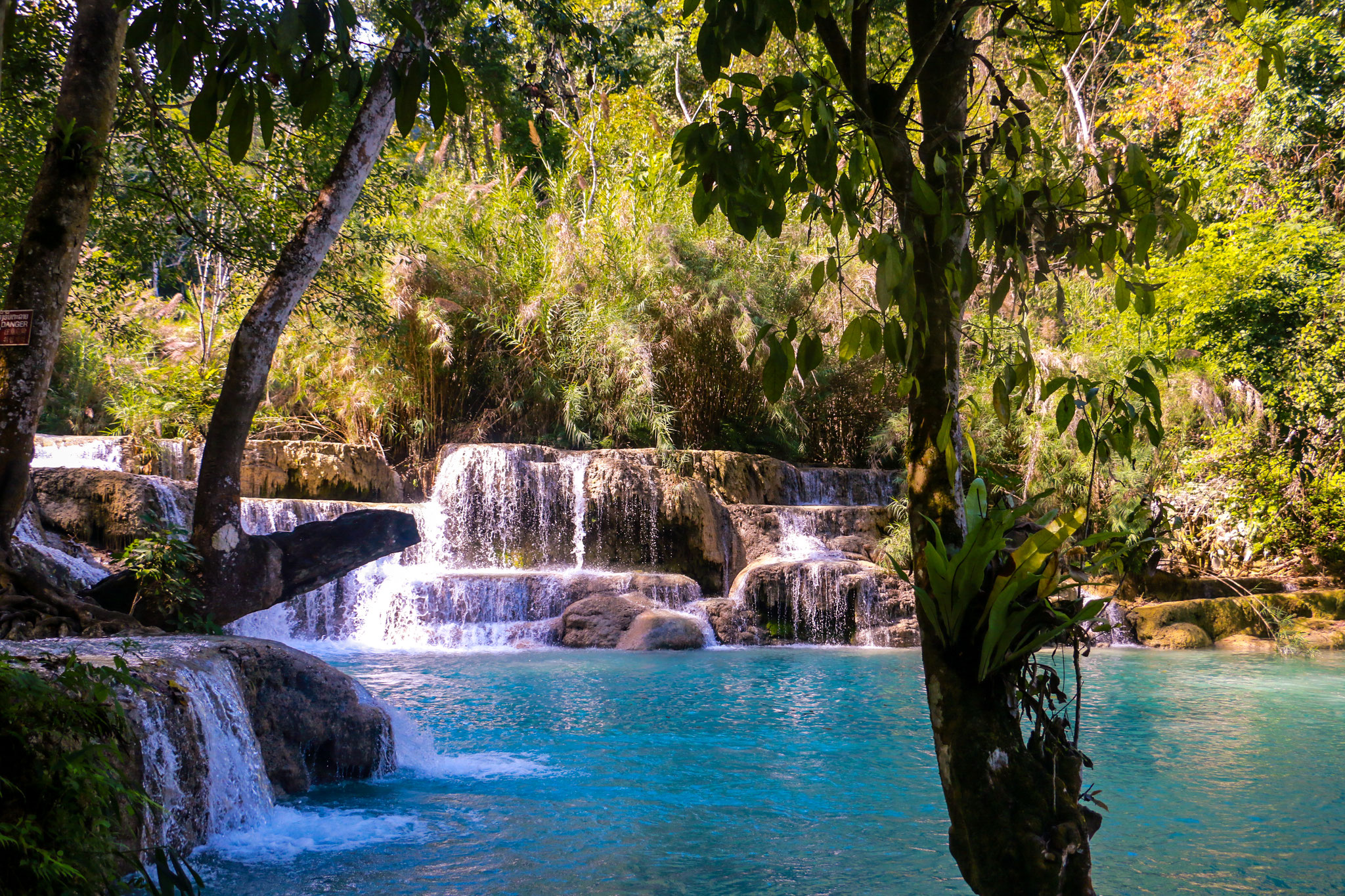 Tat Kuang Si Wasserfall in Laos: Ein unvergessliches Naturparadies ...