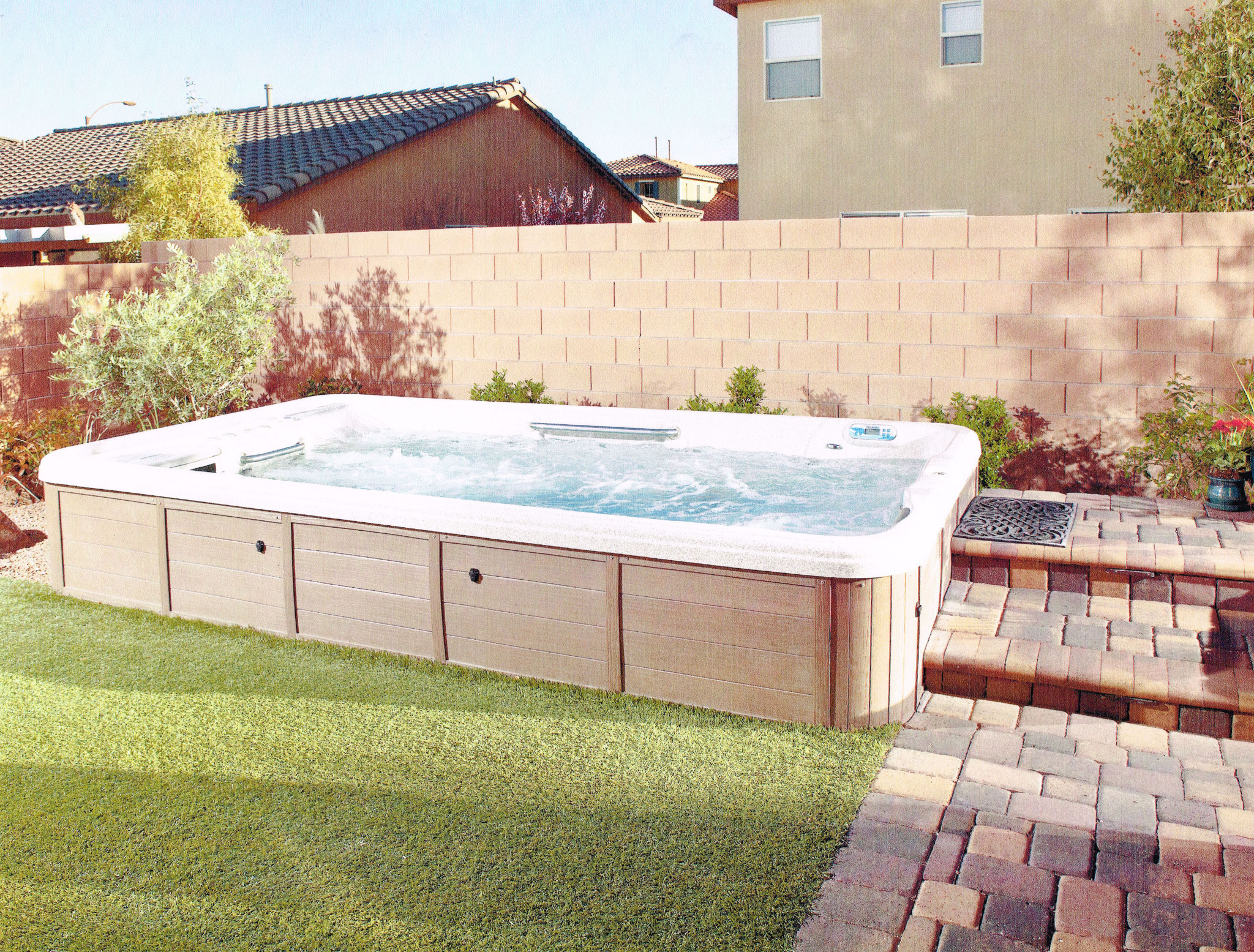 Swim Spa / Swimspas - Whirlpools & Swim Spas