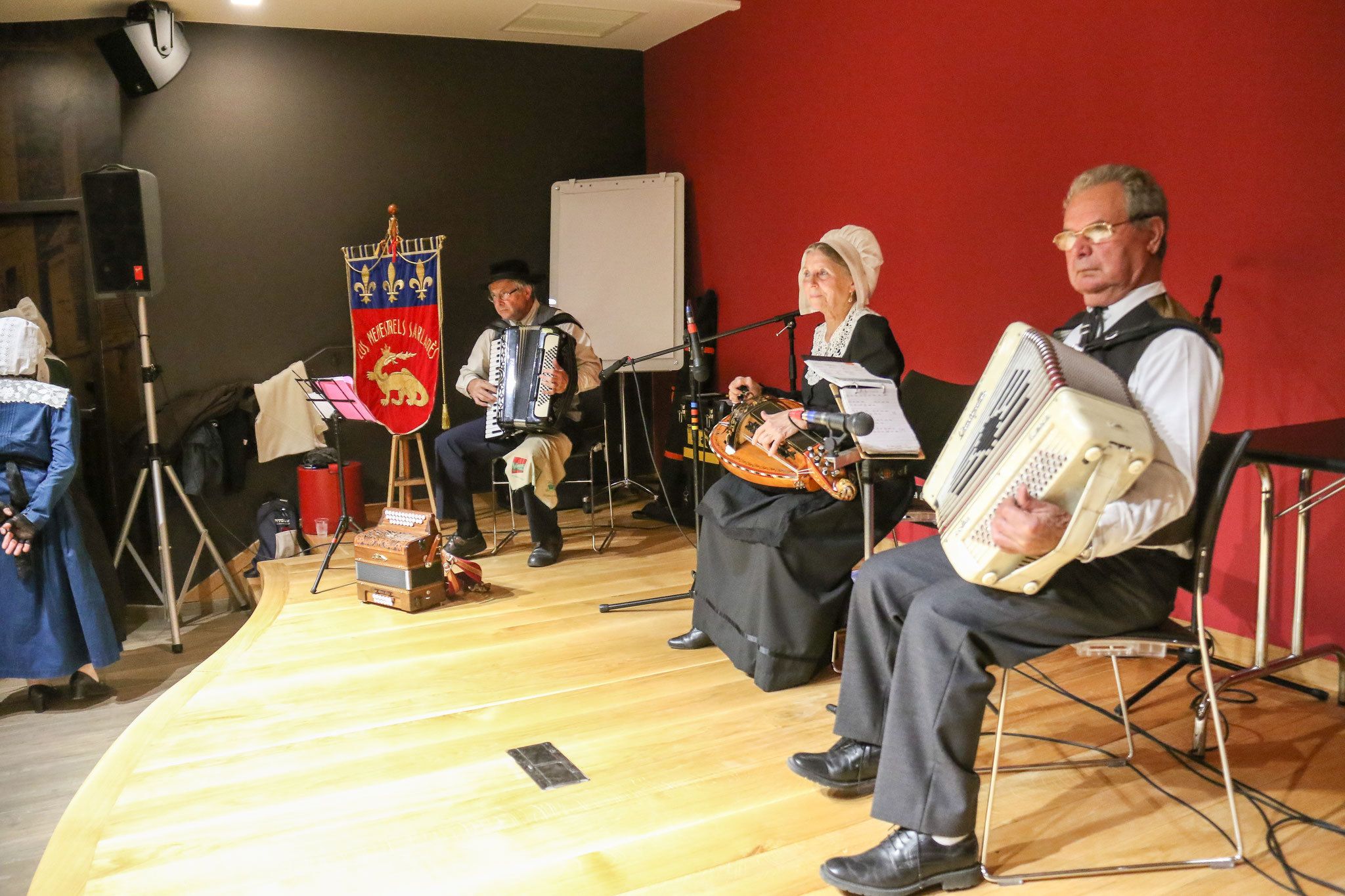 Les Instruments Traditionnels - musique et danses traditionnelles en ...