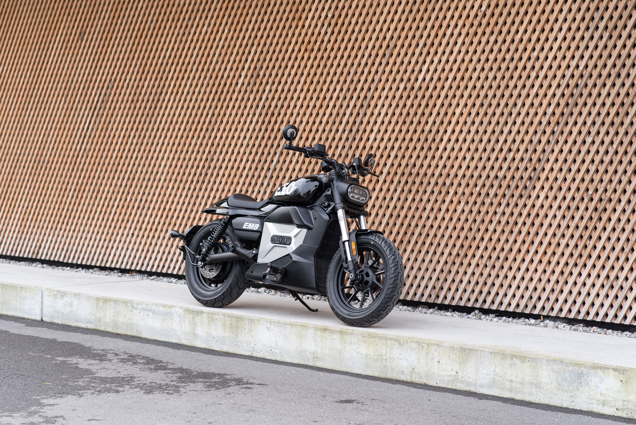 EM8 Modellübersicht - E.F.O-Elektroroller - ES300 - ES400 - ES500 ...