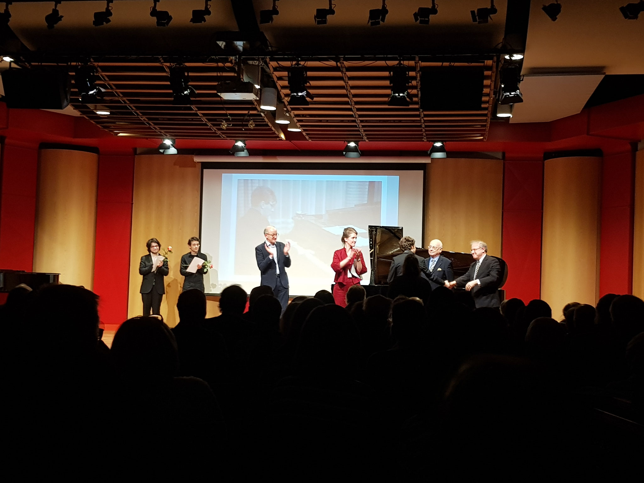 Echospore – Florence Millet - Florence Millet, Pianist