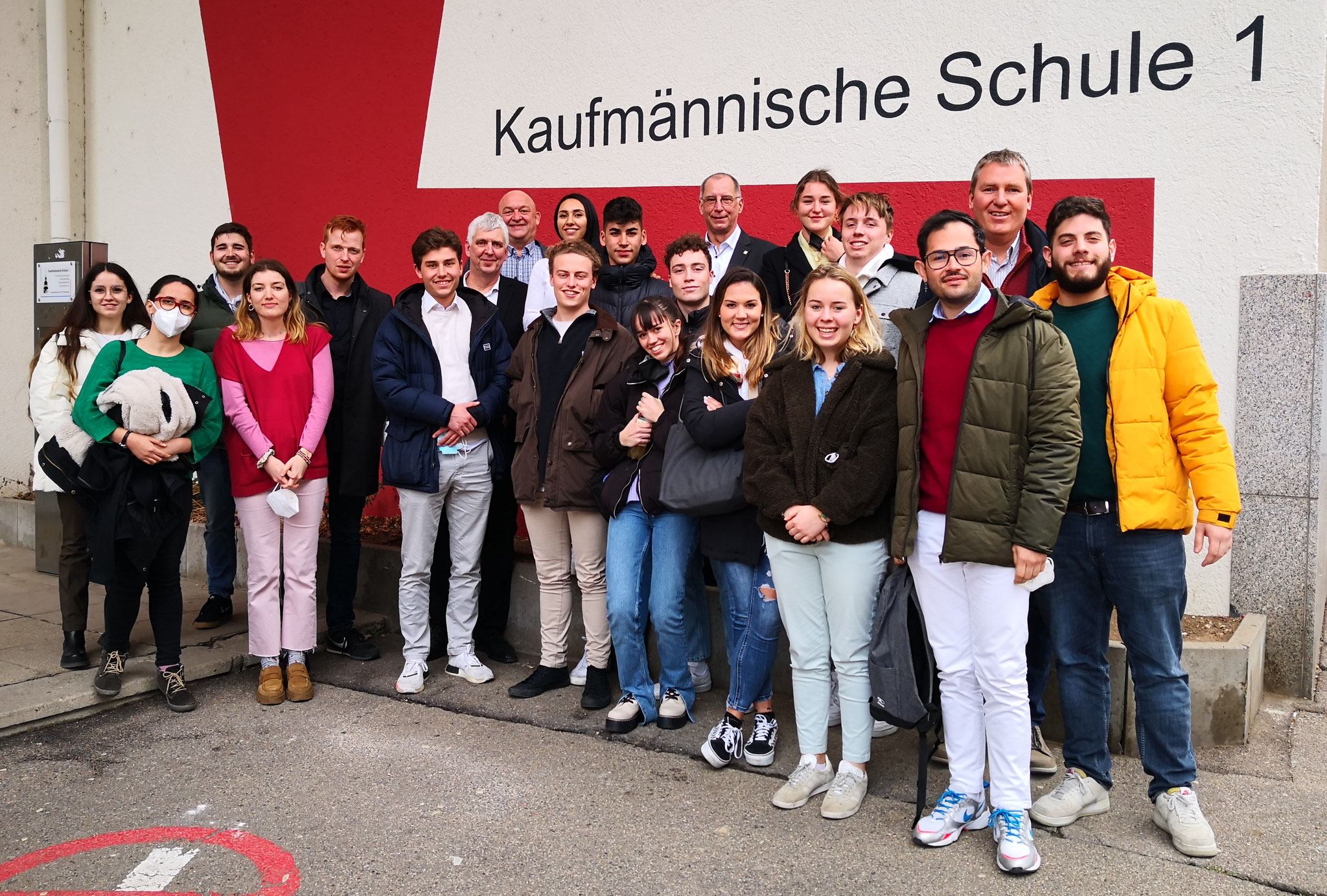 Viaje ERASMUS+ a Stuttgart 2021/22 - FEDA-Madrid, FP Dual Alemana con empresas internacionales