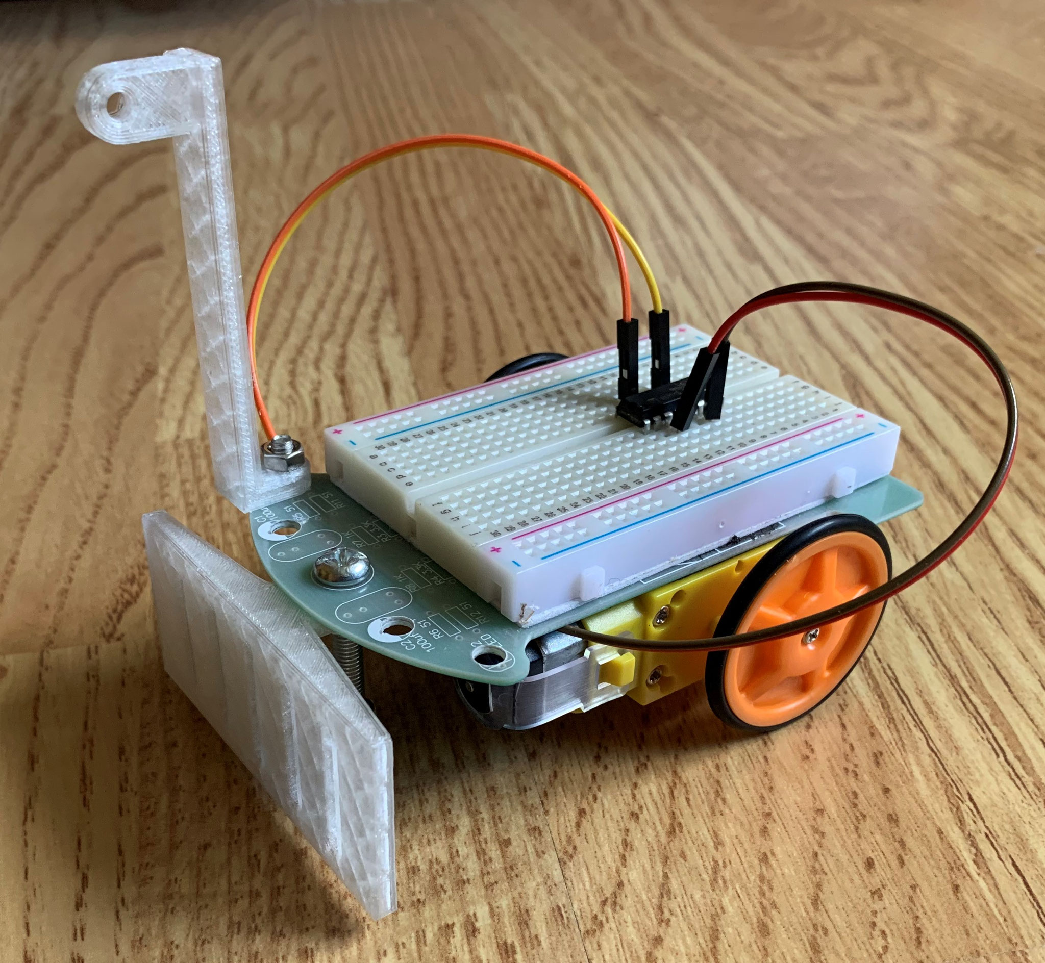 Line Follower hacking chassis - TekyInBlack
