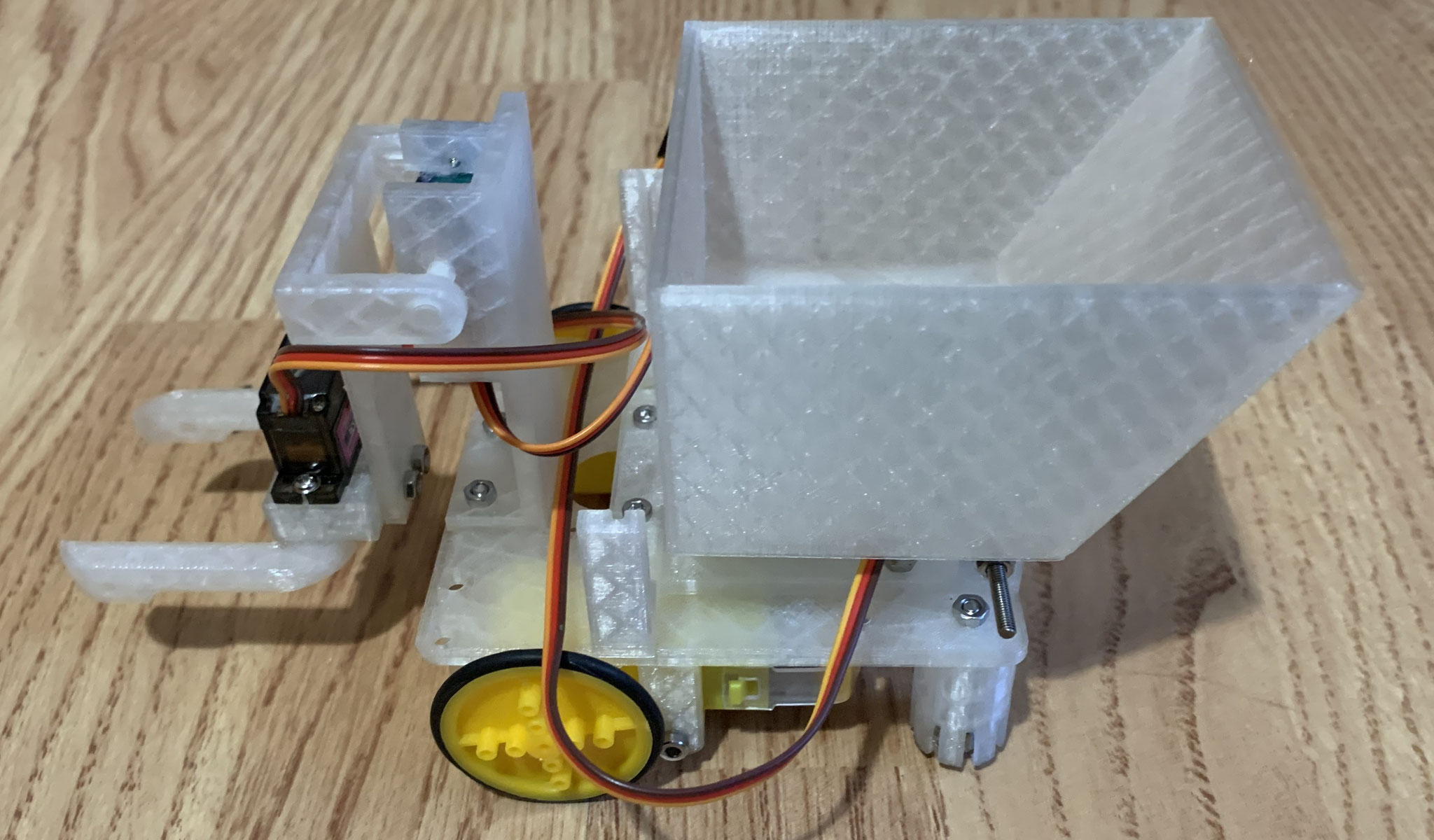 Robot Rubbish Collector - TekyInBlack