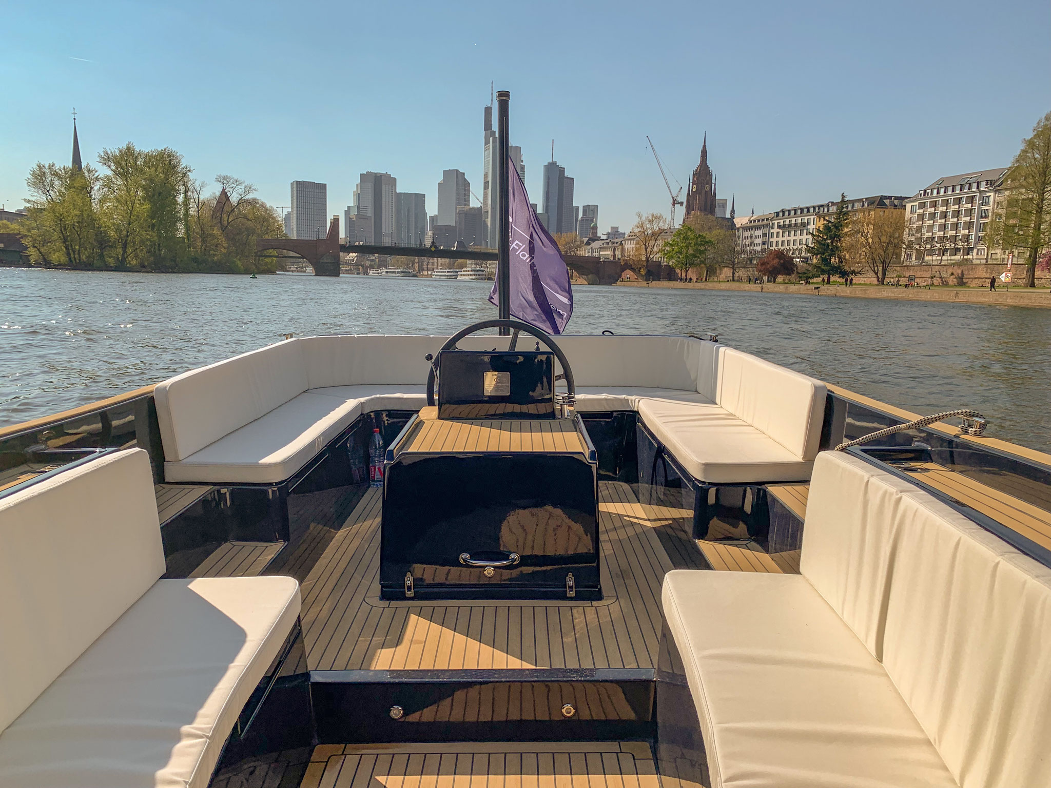 JGA mit dem TENDERBOOT - Das perfekte Partyboot - BOOTSTOUR FRANKFURT ...