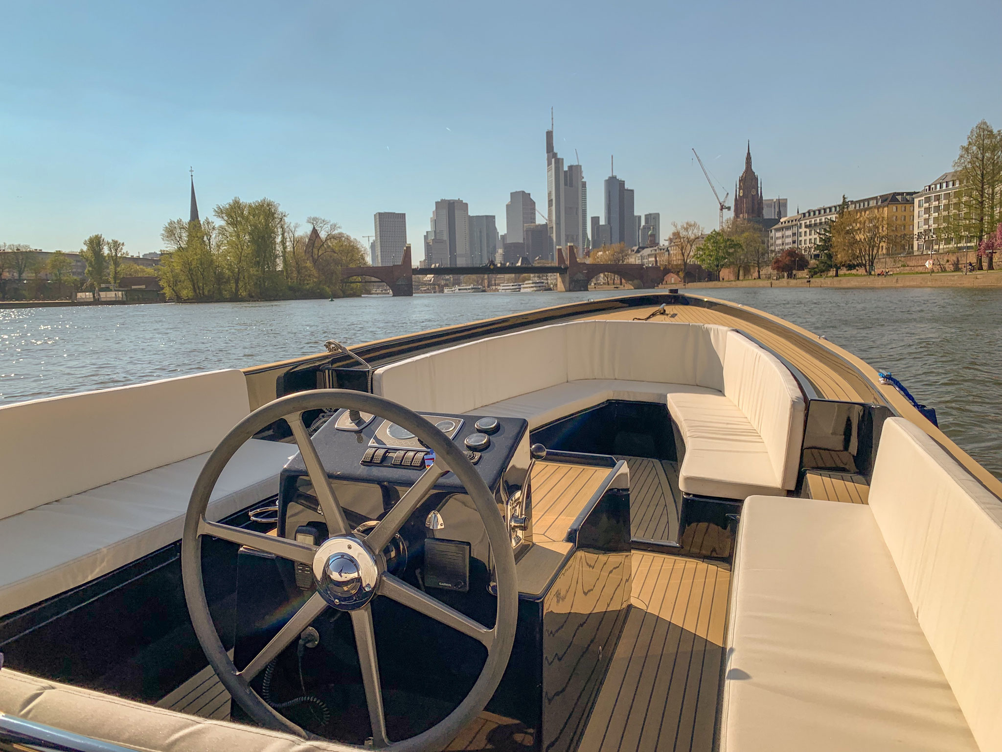 JGA mit dem TENDERBOOT - Das perfekte Partyboot - BOOTSTOUR FRANKFURT ...