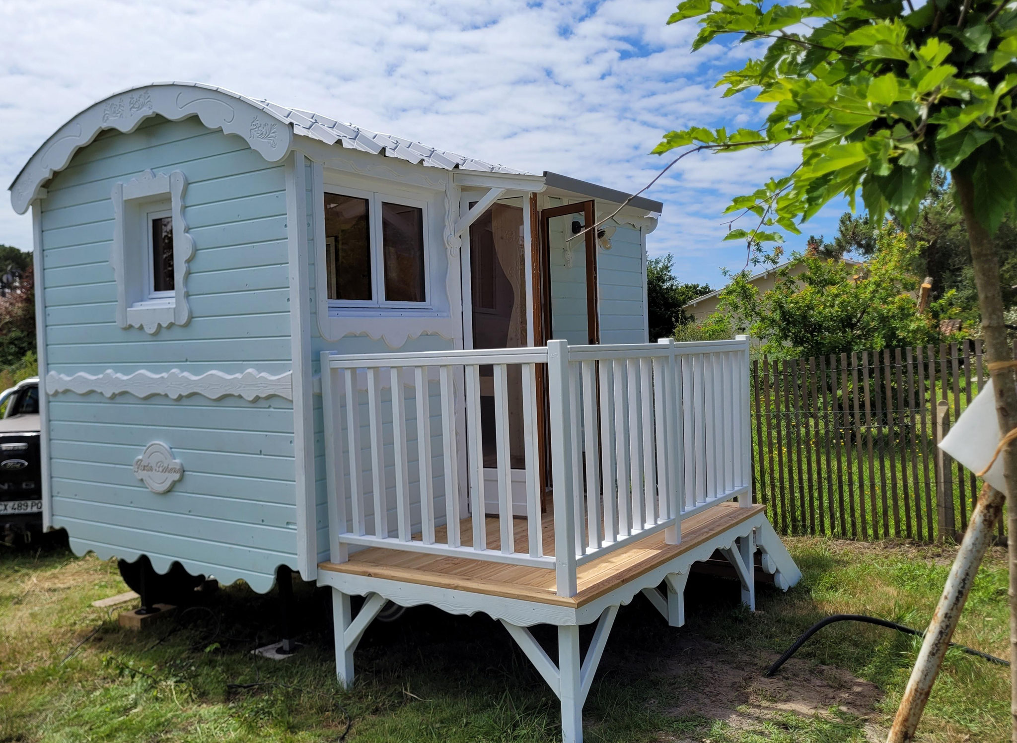 Roulotte en bois - Roulotte bois - Tiny house - Maison nomade