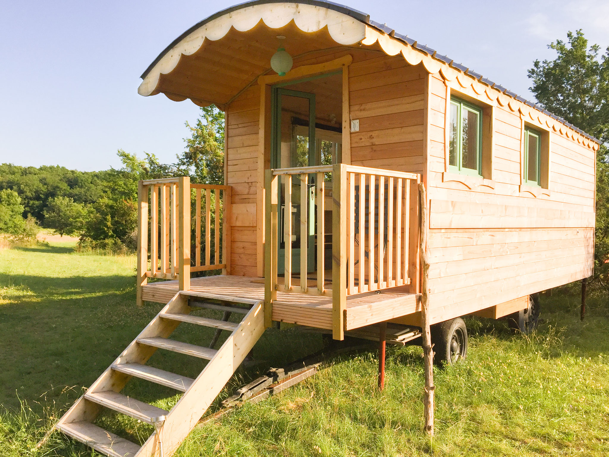Roulotte en bois - Roulotte bois - Tiny house - Maison nomade