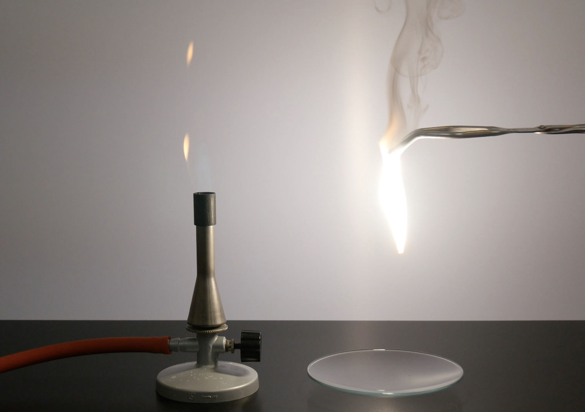 Die Erdalkalimetalle (2. Hauptgruppe im PSE) - Didaktische Medien im ...