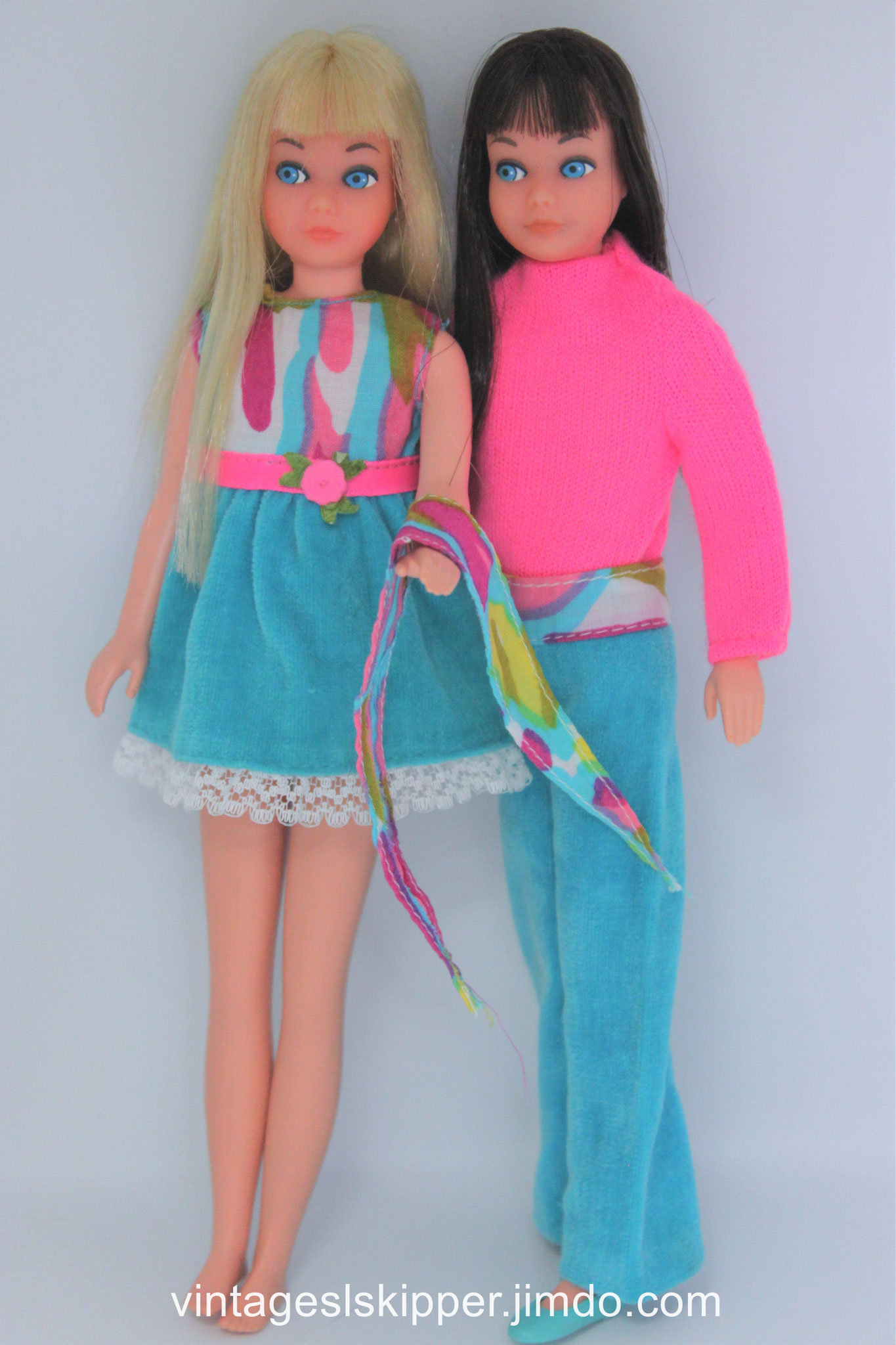 Mod Fashions #2 - Skipper Doll Website (Barbie's little sister)