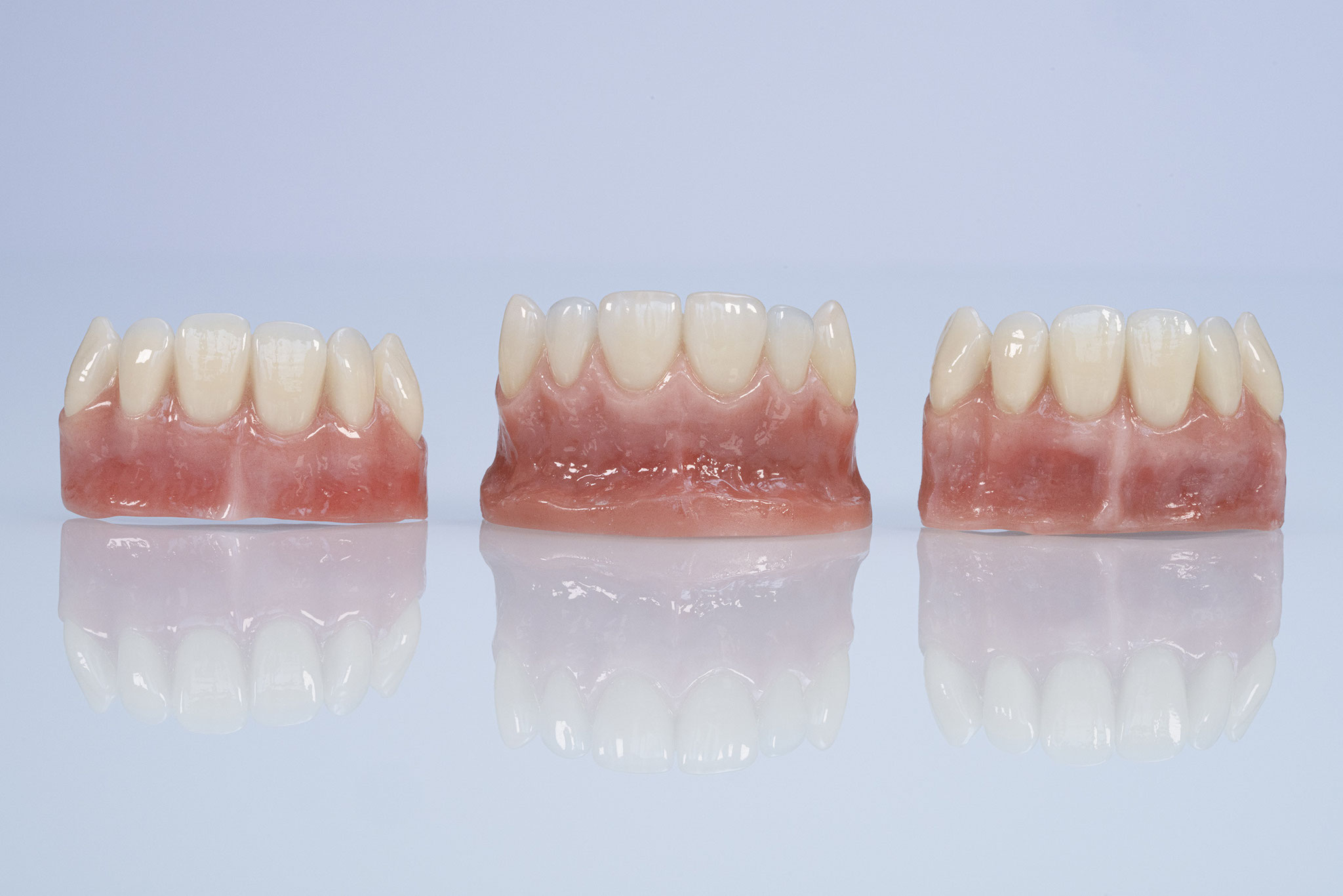 Total- und Hybridprothese – Vereinigung traditioneller Handwerkskunst ...