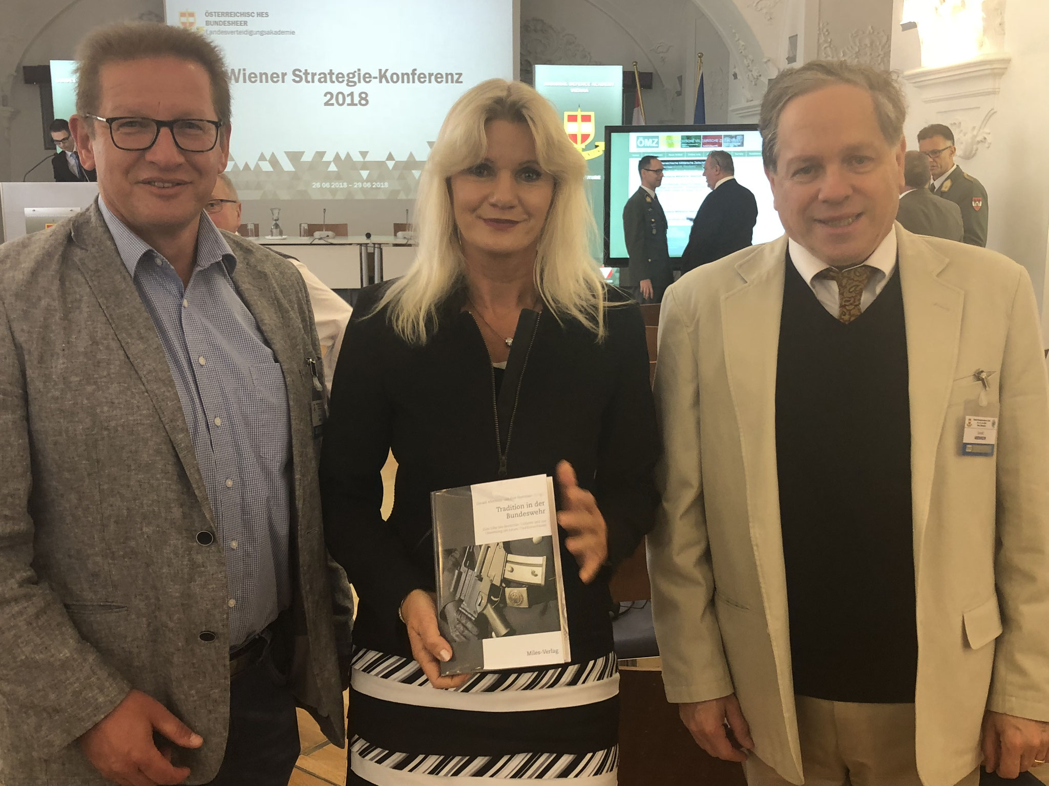 Willkommen im Carola Hartmann Miles-Verlag! - miles-verlags jimdo page!